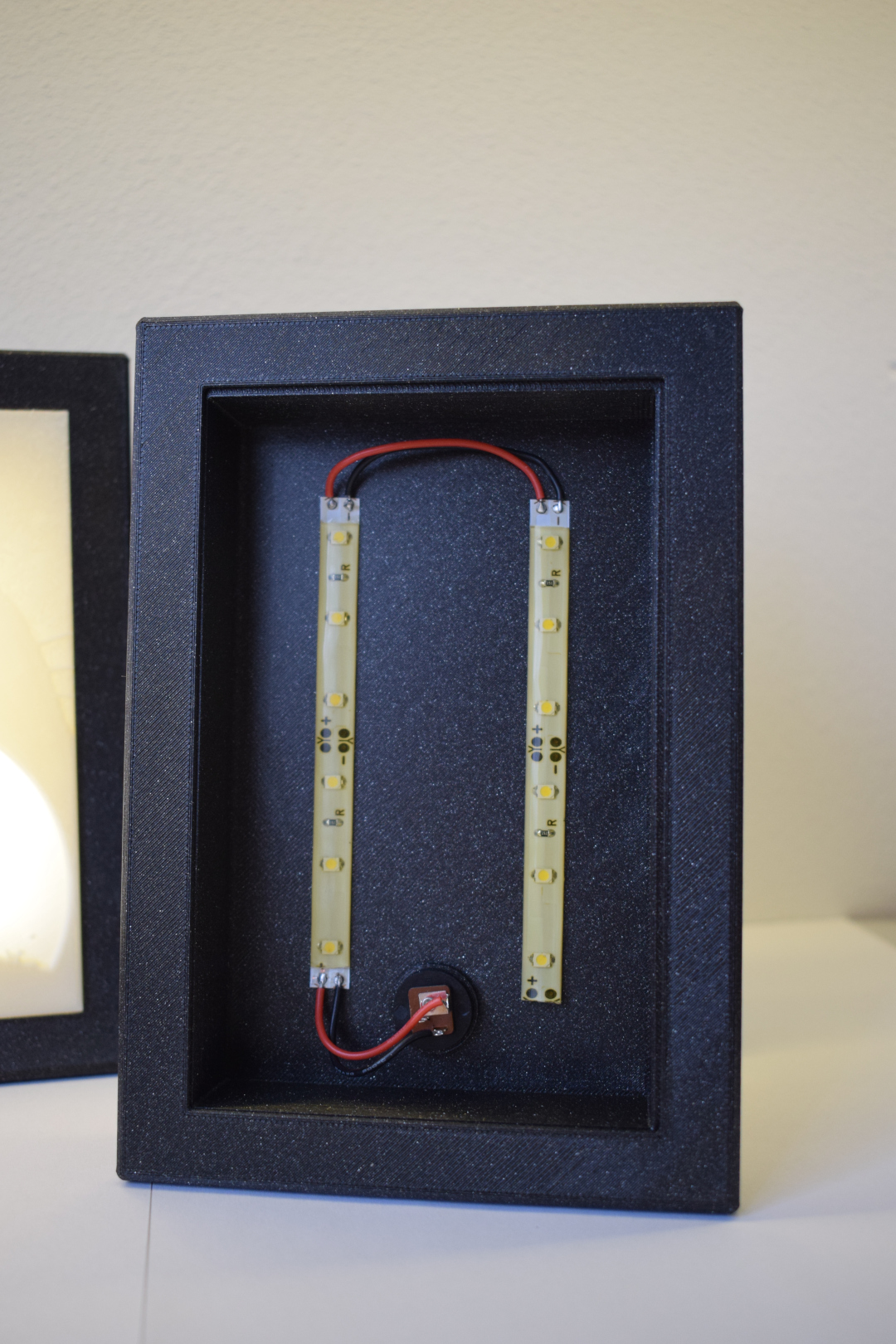 Lithophane Frame and Pictures by Vlastimil | Download free STL model ...