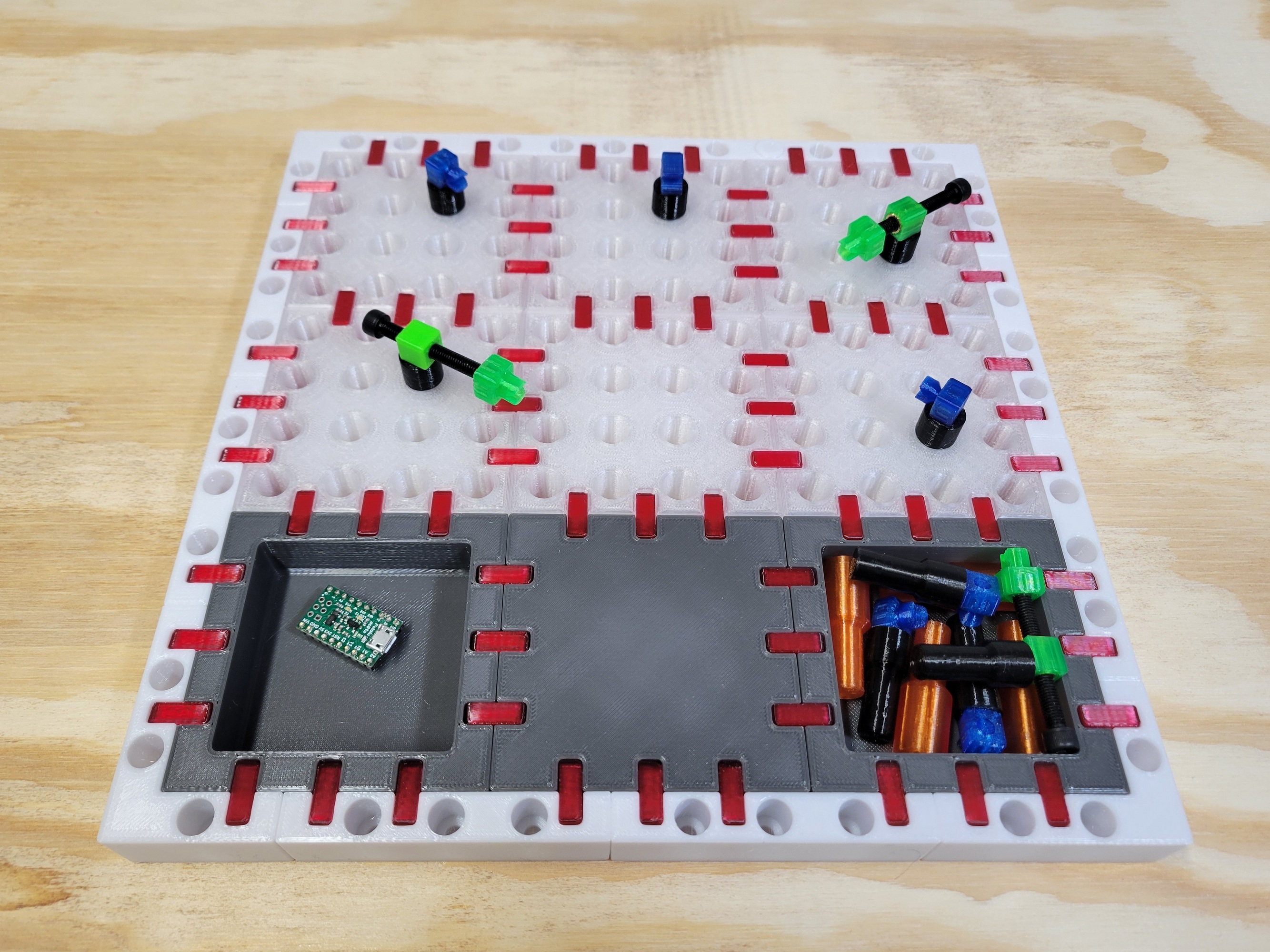 Modular PCB Holder System by Phil Caruso | Download free STL model ...