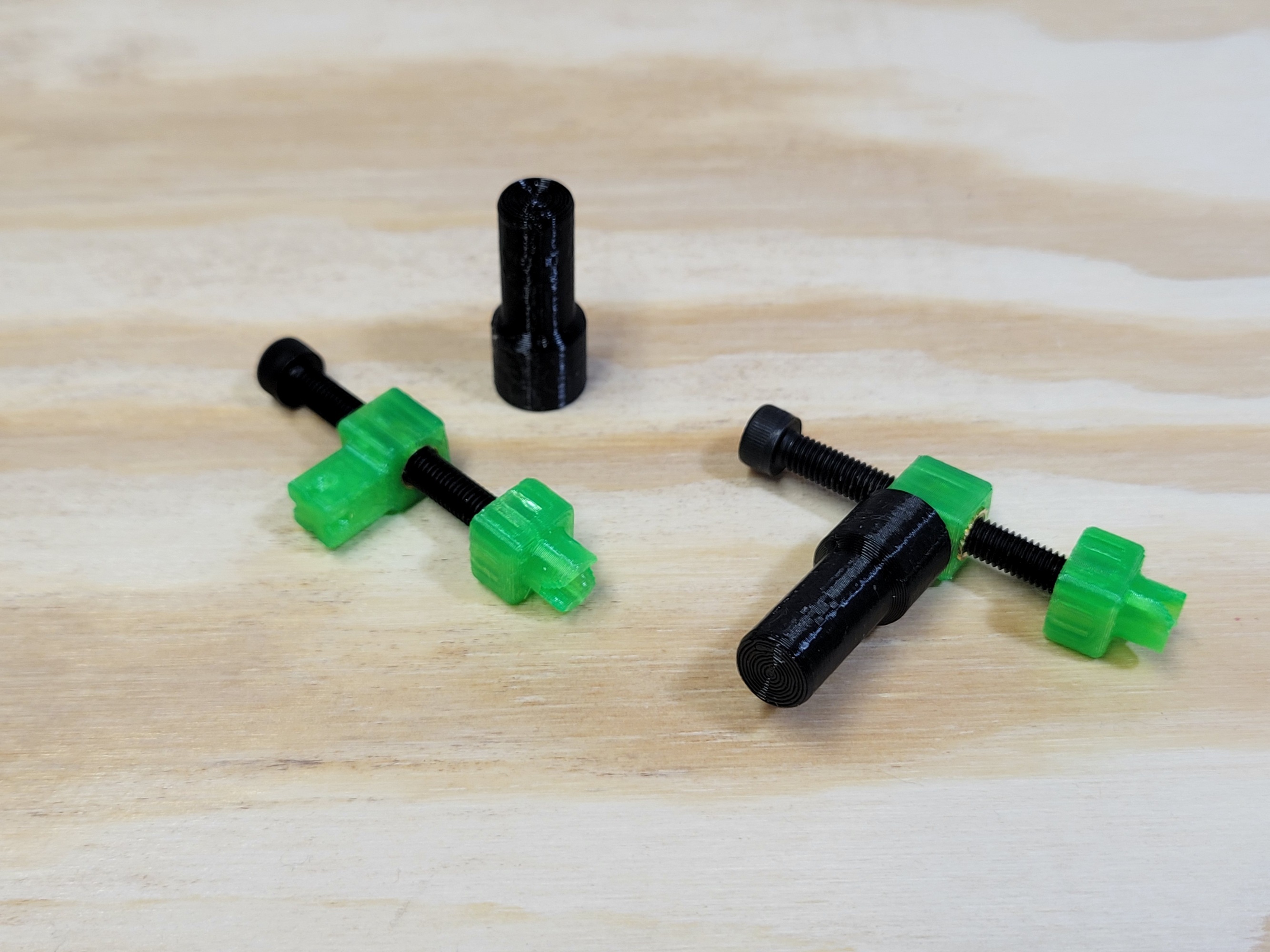 Modular PCB Holder System by Phil Caruso | Download free STL model ...