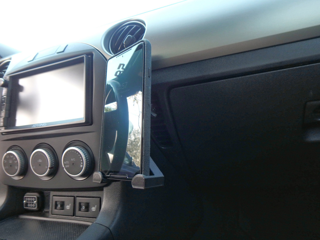 More Secure Magnetic Car Mount by Andrew Skemp | Download free STL ...