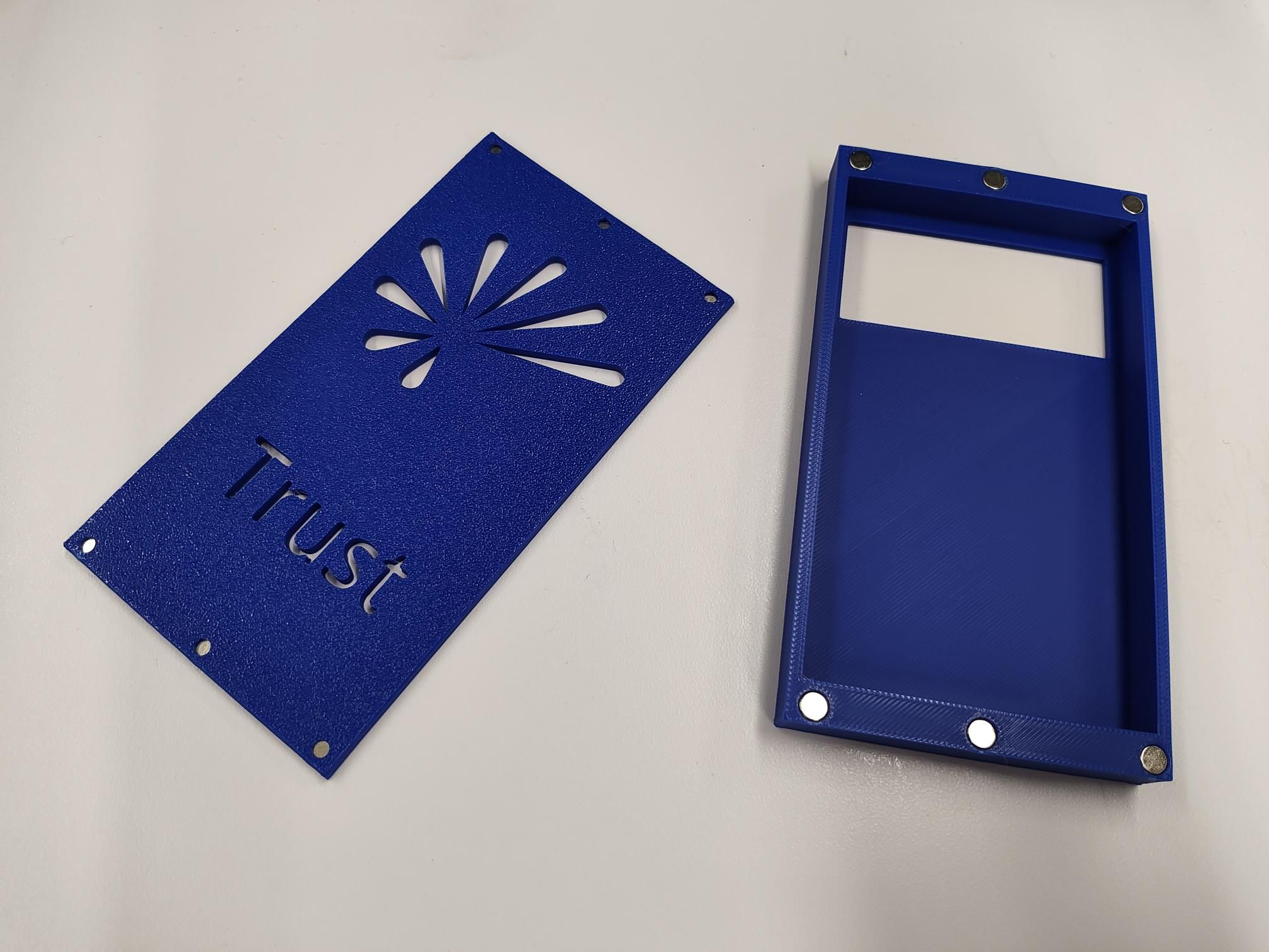 Trust Cards Box by TRayburn | Download free STL model | Printables.com