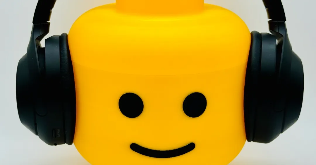Minifig Head Headphone Stand by Iguanahotsauce | Download free STL ...