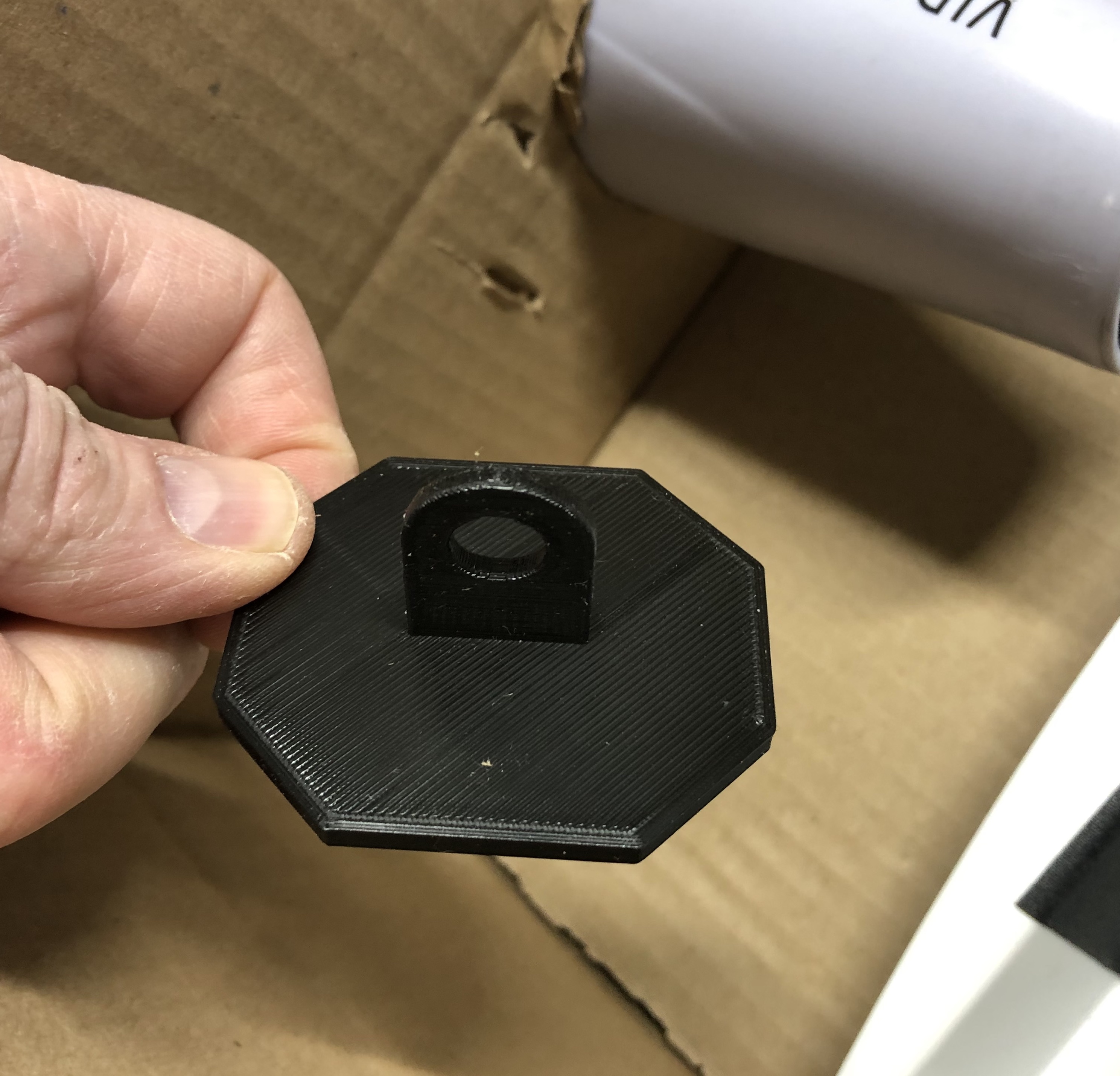 Cardboard Box Anchor Mount by Fusilier | Download free STL model ...