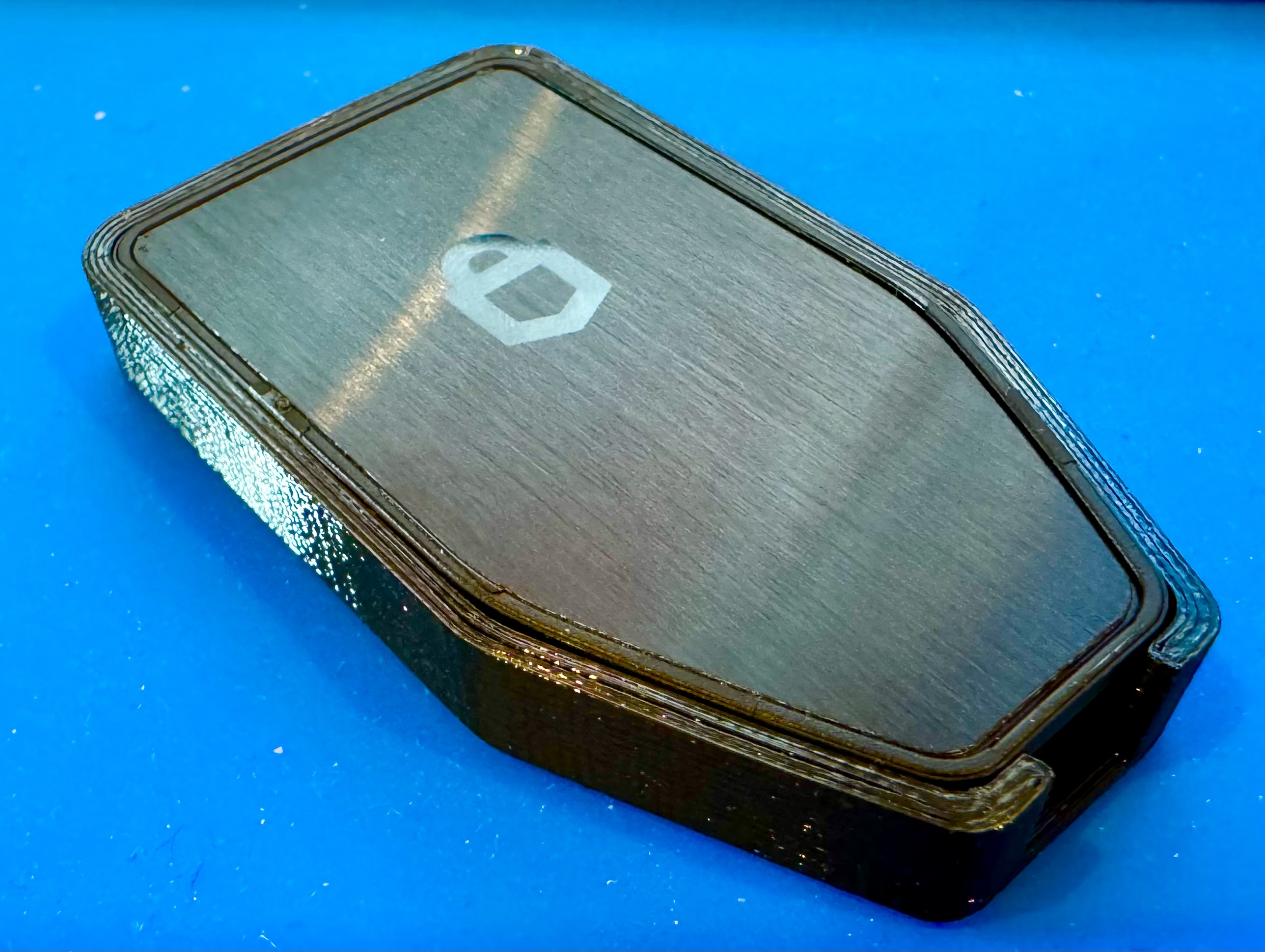 Trezor Safe 3 screen protector by stikyworld | Download free STL model ...