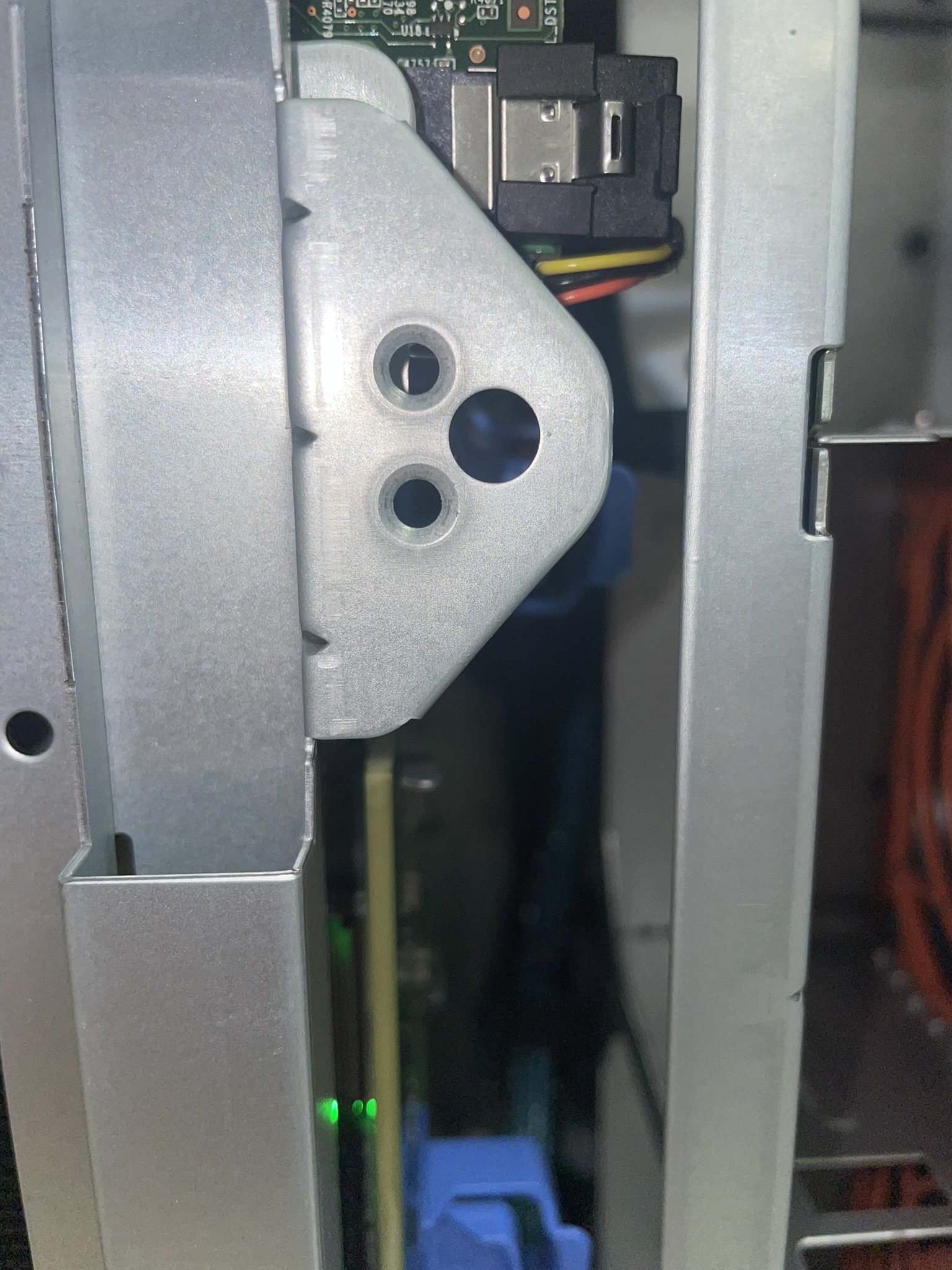 Dell Server T550 Latch Pin by Brendon | Download free STL model ...