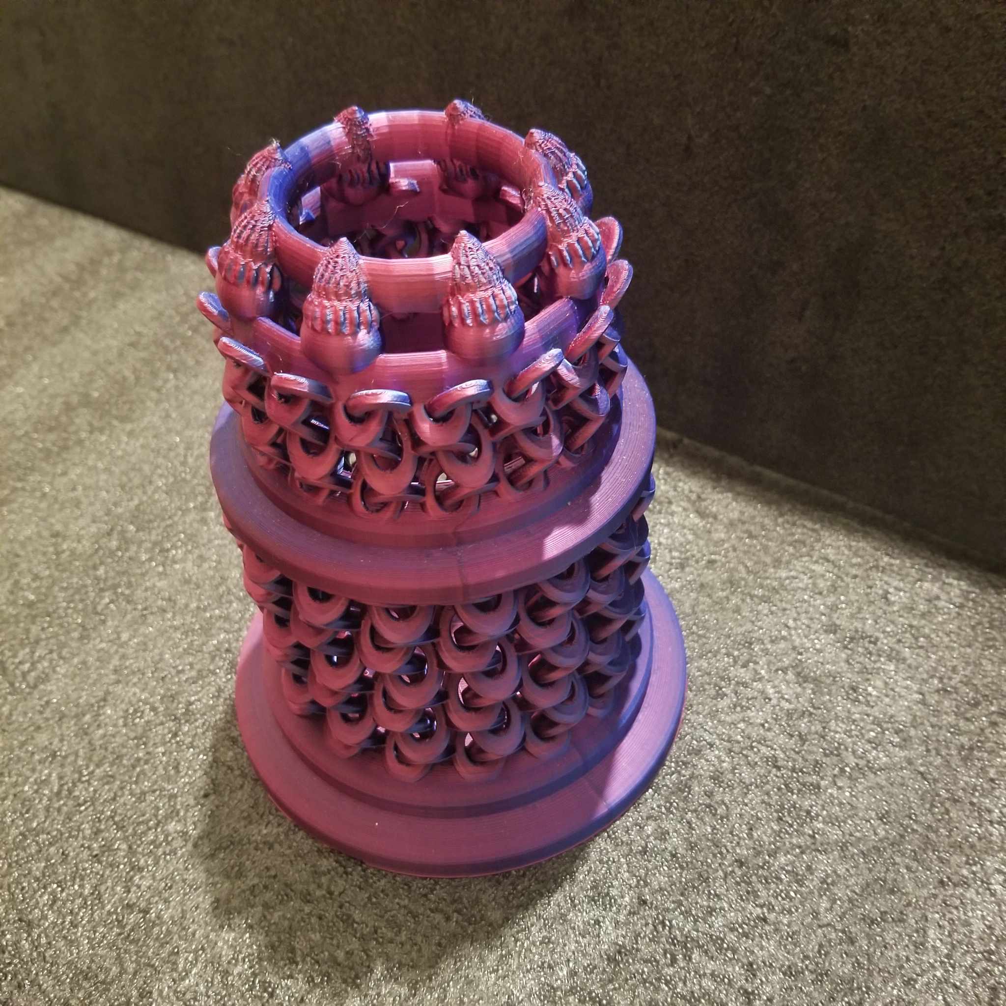 Shakaworld3D Acorn Dragon Scale Vase by Shakaworld3D | Download free ...