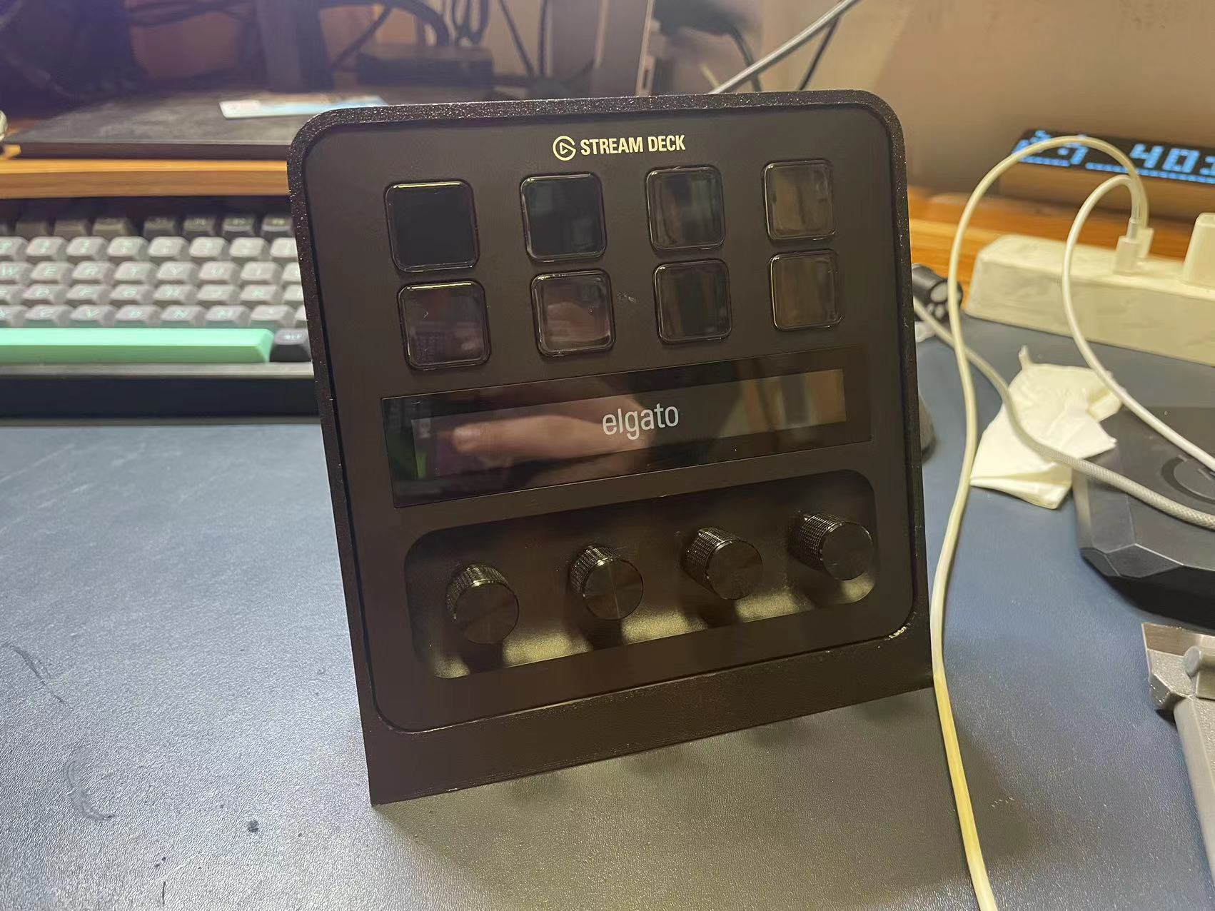 Stream Deck + Plus 20° Holder/Stand by Licardo | Download free STL ...