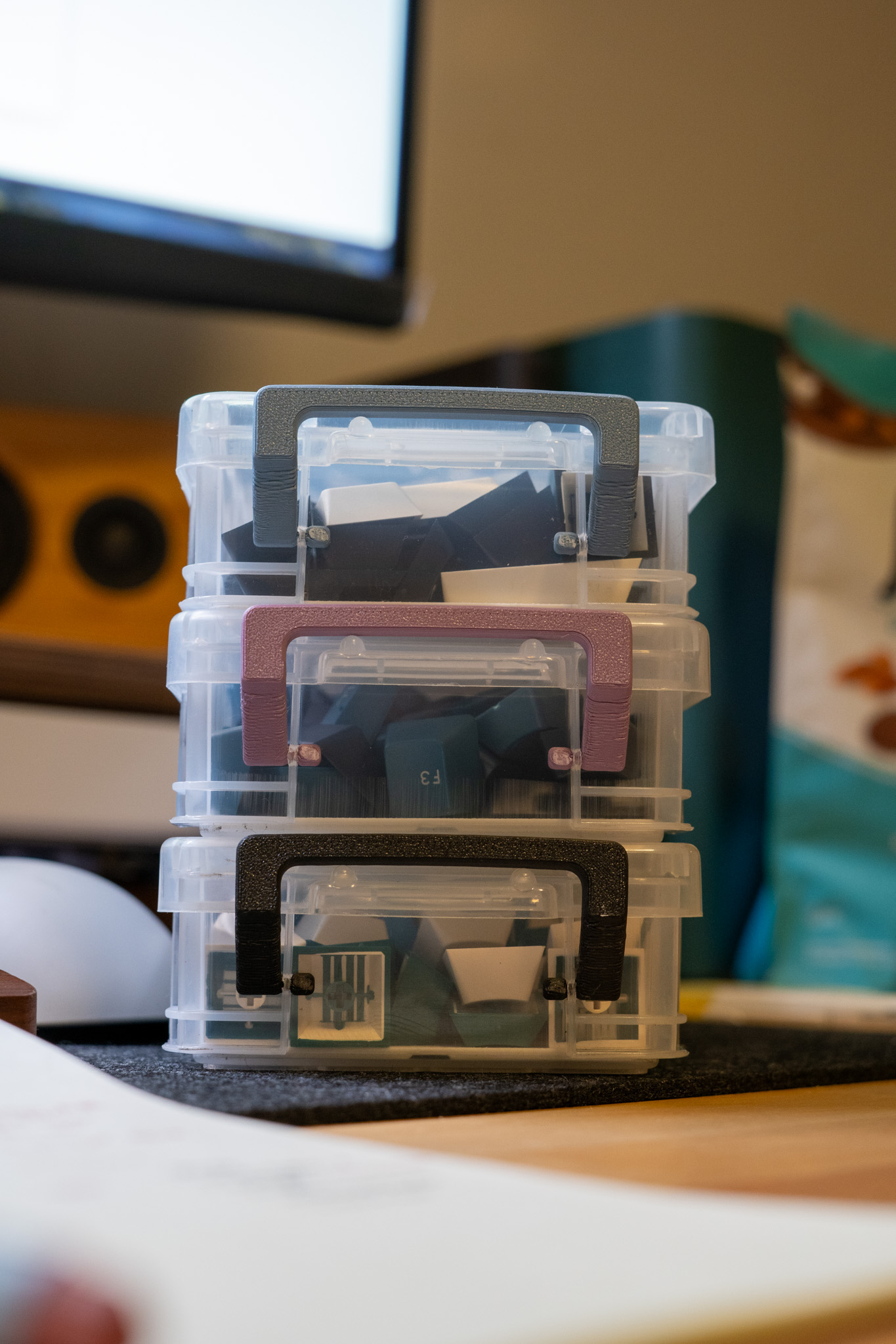 Low profile latches for Suclain Extra Large Pencil Boxes + Divider by ...