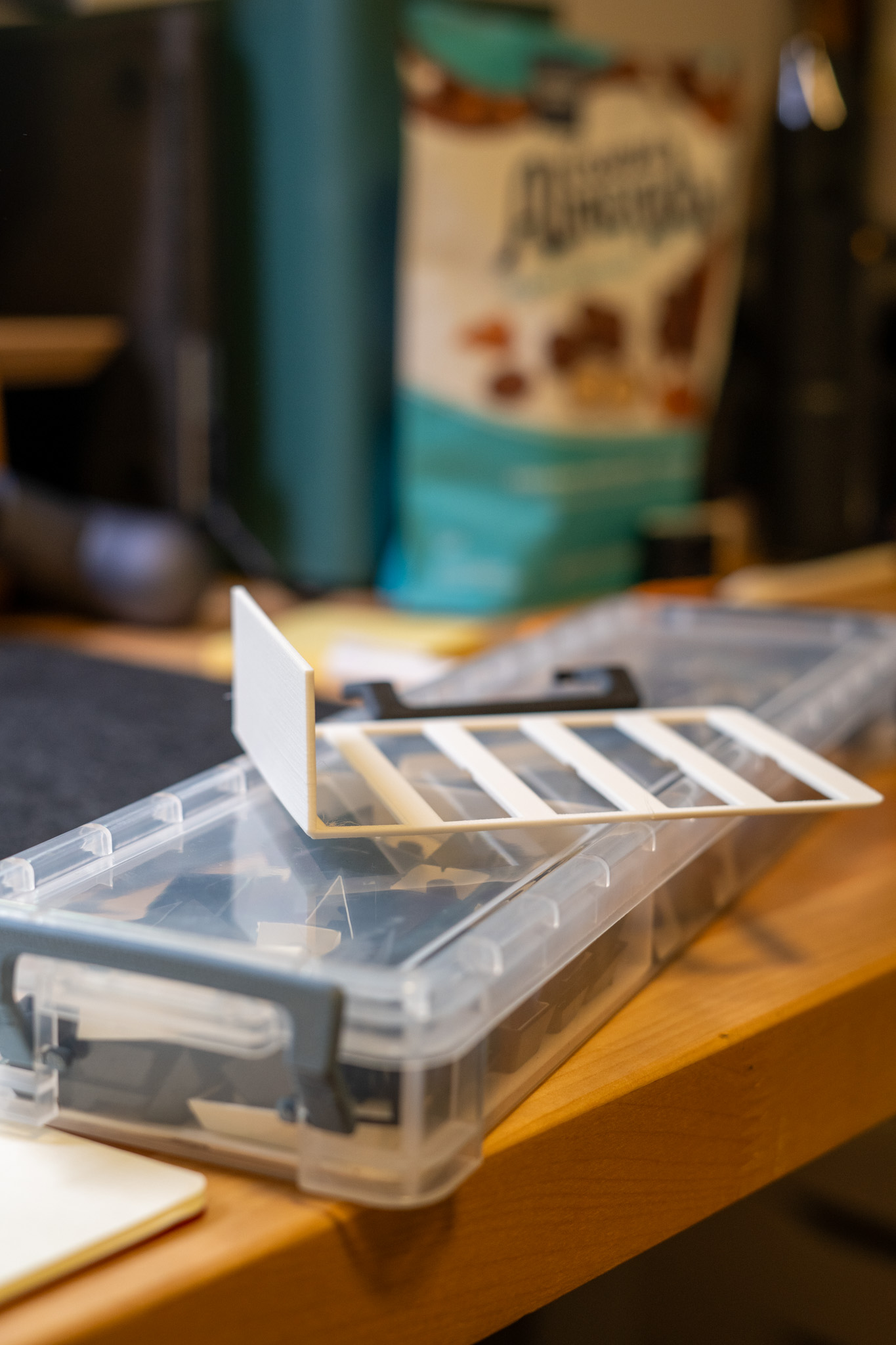 Low profile latches for Suclain Extra Large Pencil Boxes + Divider by ...