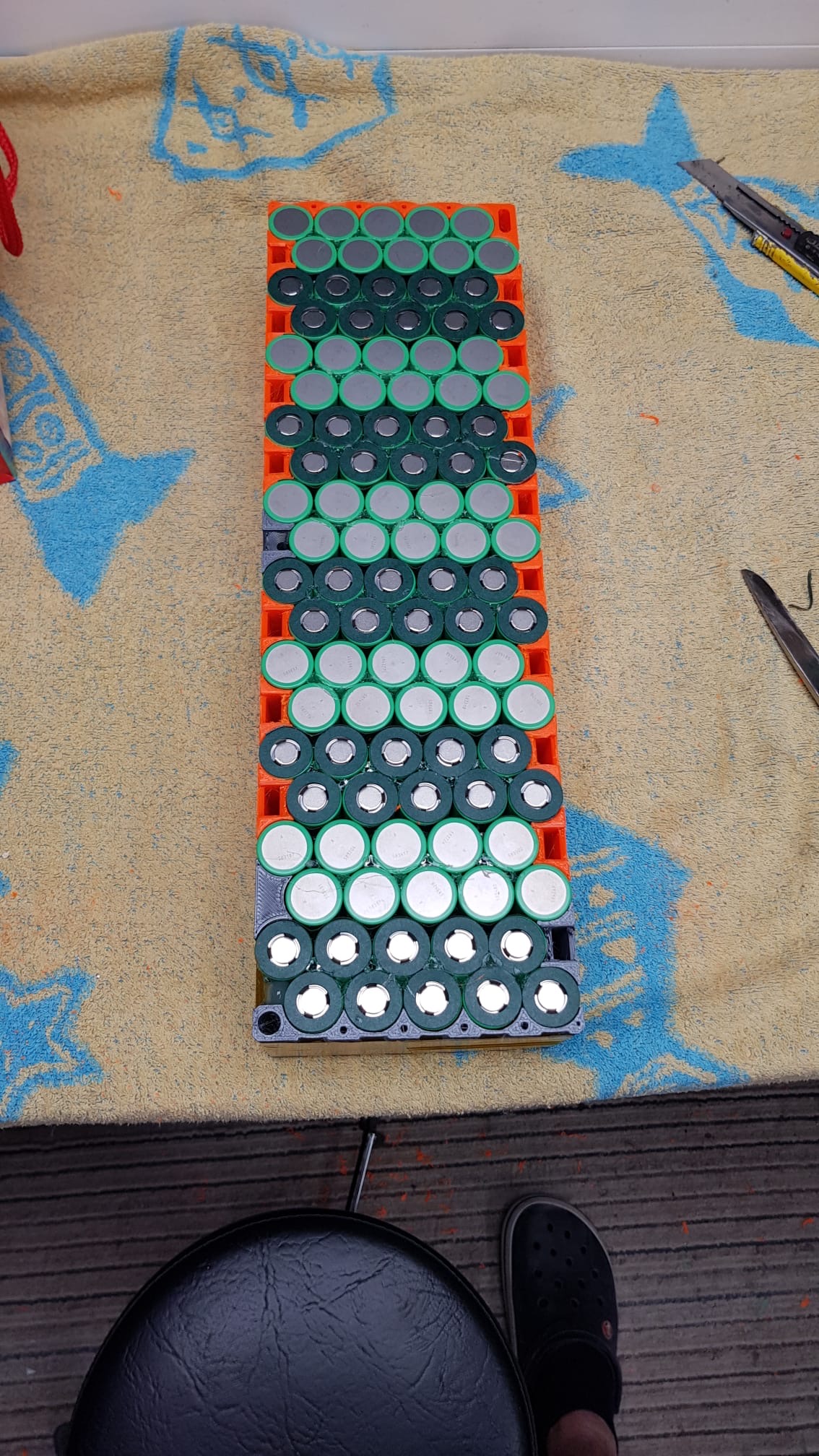 21700 Cell Spacer and cable guide von Raphhorn | Kostenloses STL-Modell ...