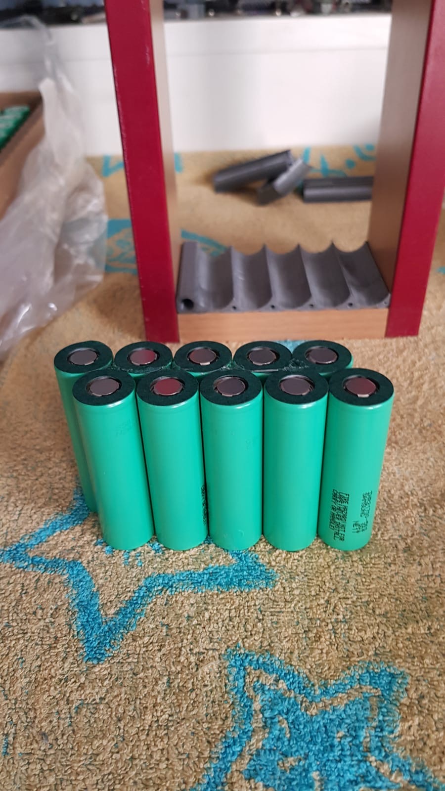 21700 Cell Spacer and cable guide von Raphhorn | Kostenloses STL-Modell ...