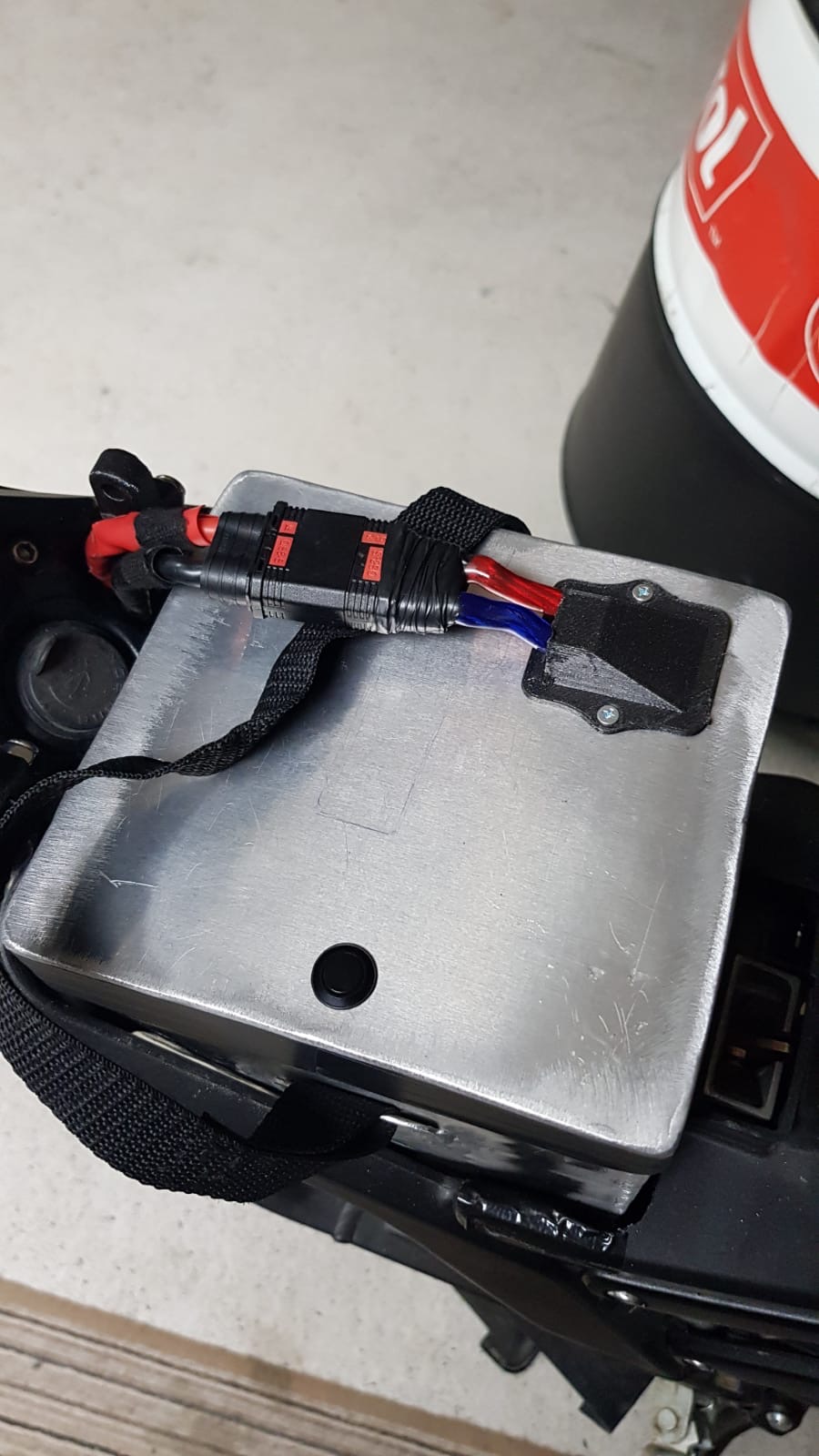 21700 Cell Spacer and cable guide von Raphhorn | Kostenloses STL-Modell ...