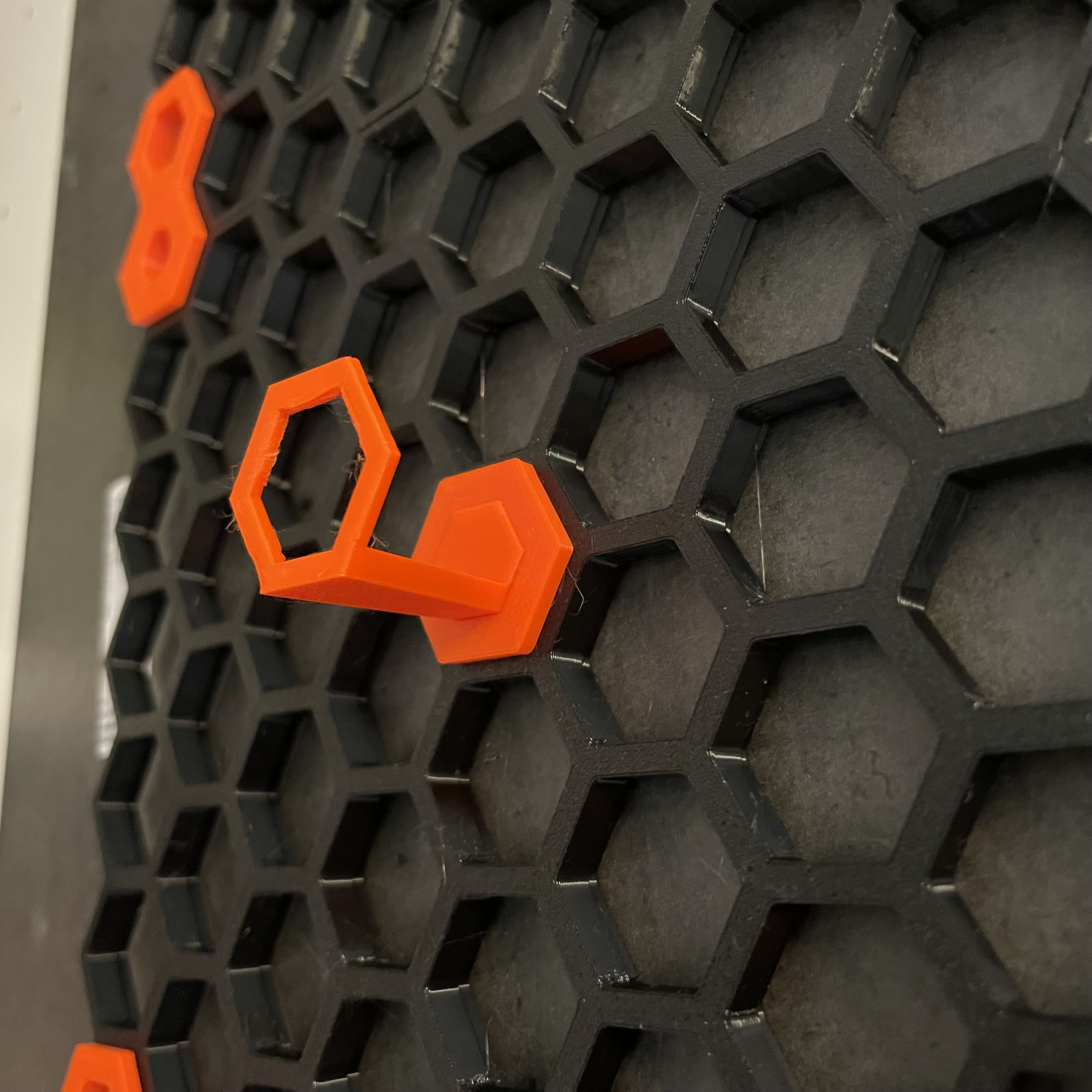 Spirit Level Holder for HSW (Honeycomb Storage Wall) by Daniel ...