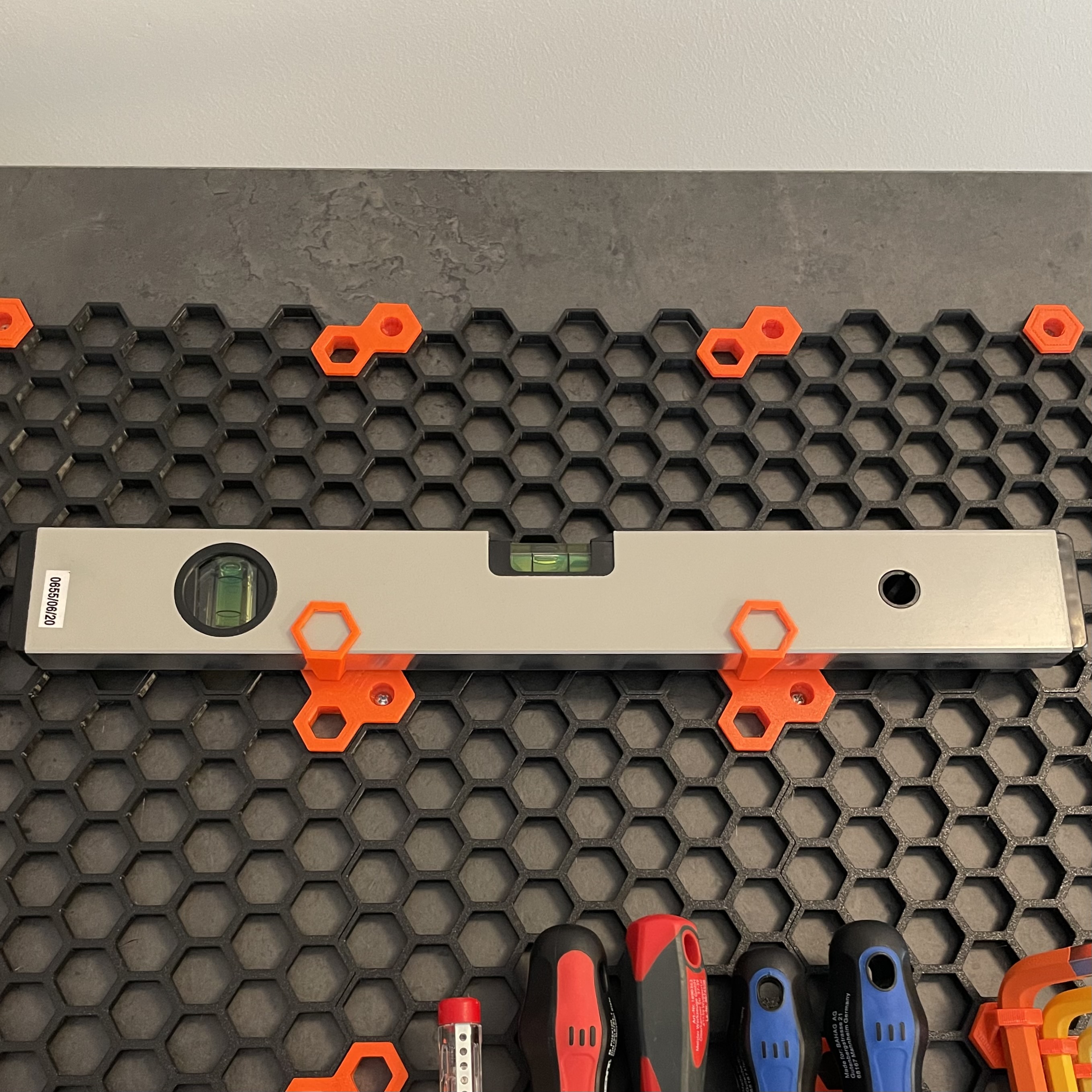 Spirit Level Holder for HSW (Honeycomb Storage Wall) by Daniel ...