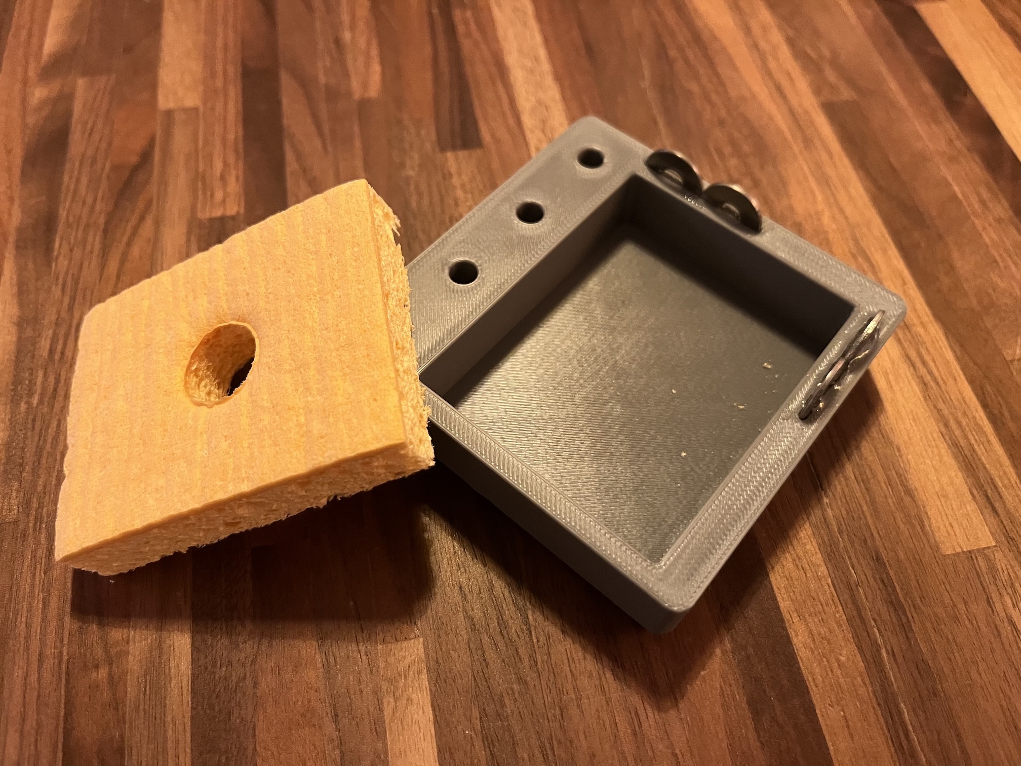 Gridfinity Soldering iron support (with sponge) by xawo | Download free ...