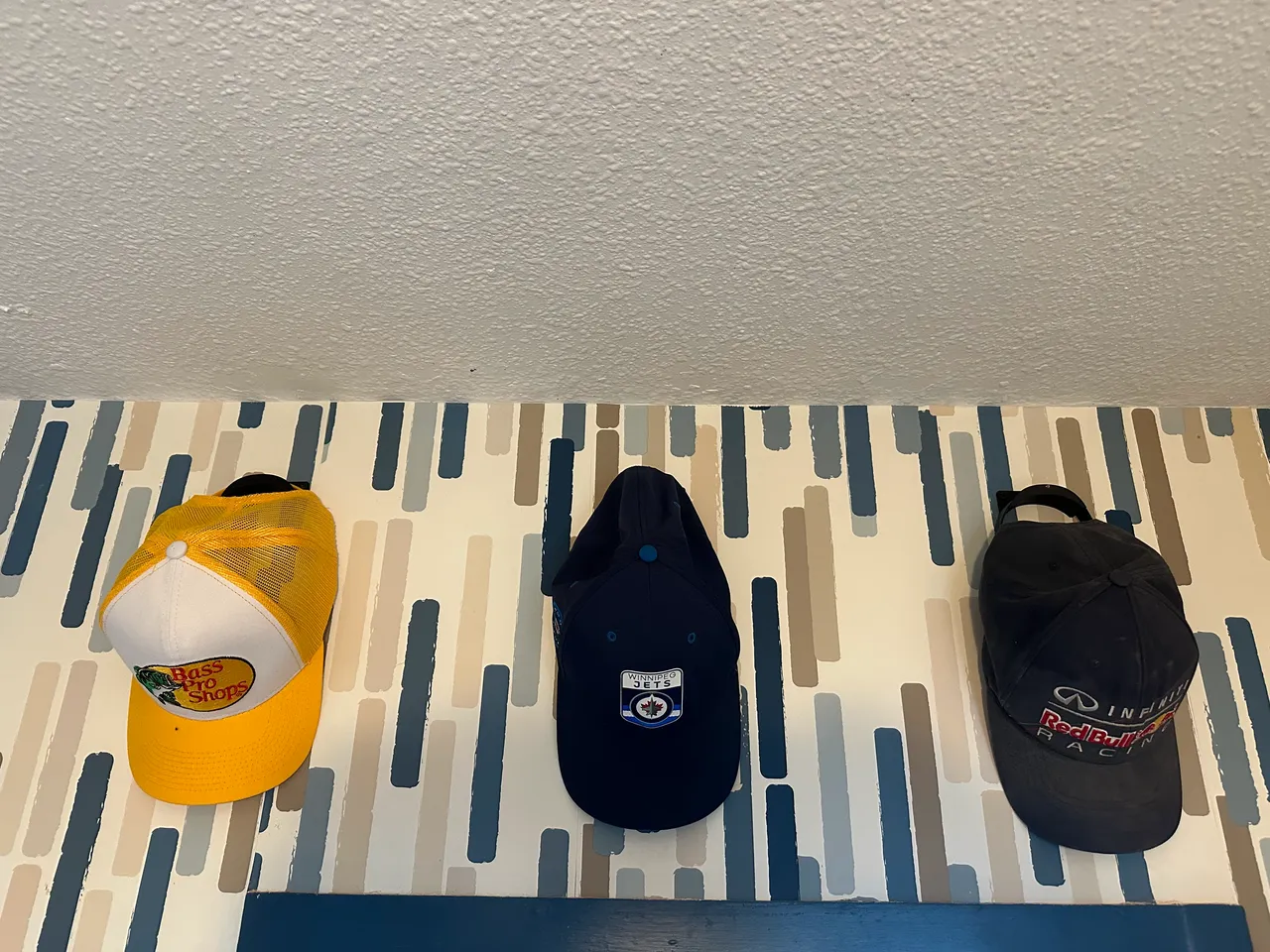 Cap hanger by Bastien | Download free STL model | Printables.com