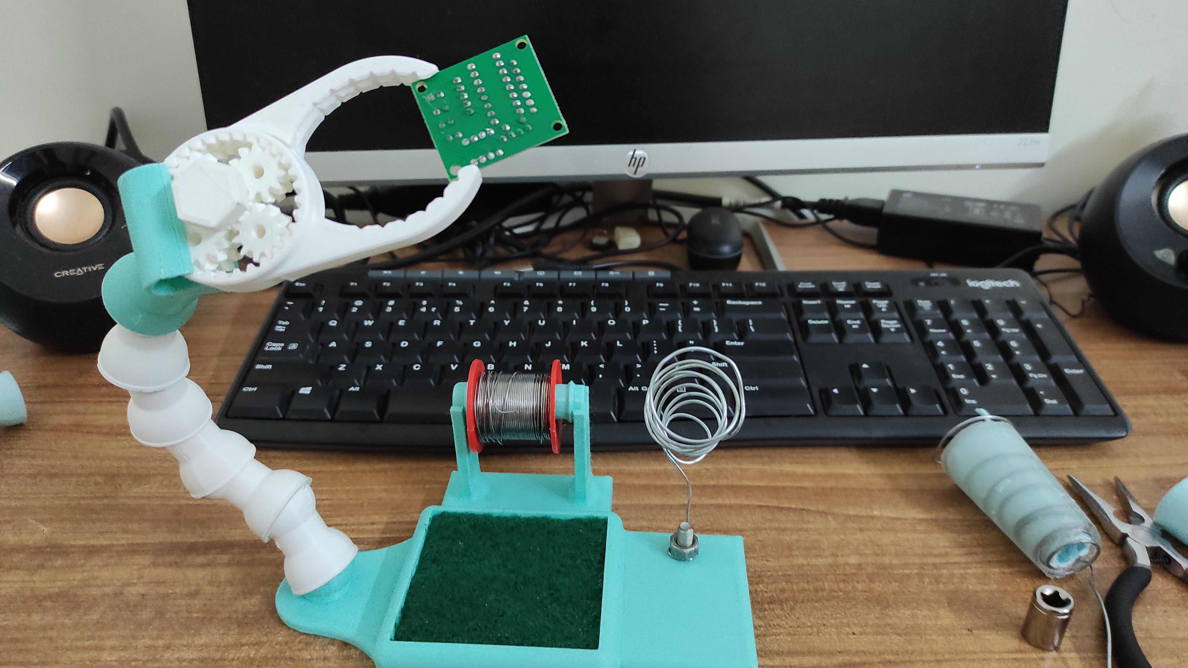 Soldering Station with Mantis clamp by CJ | Download free STL model ...