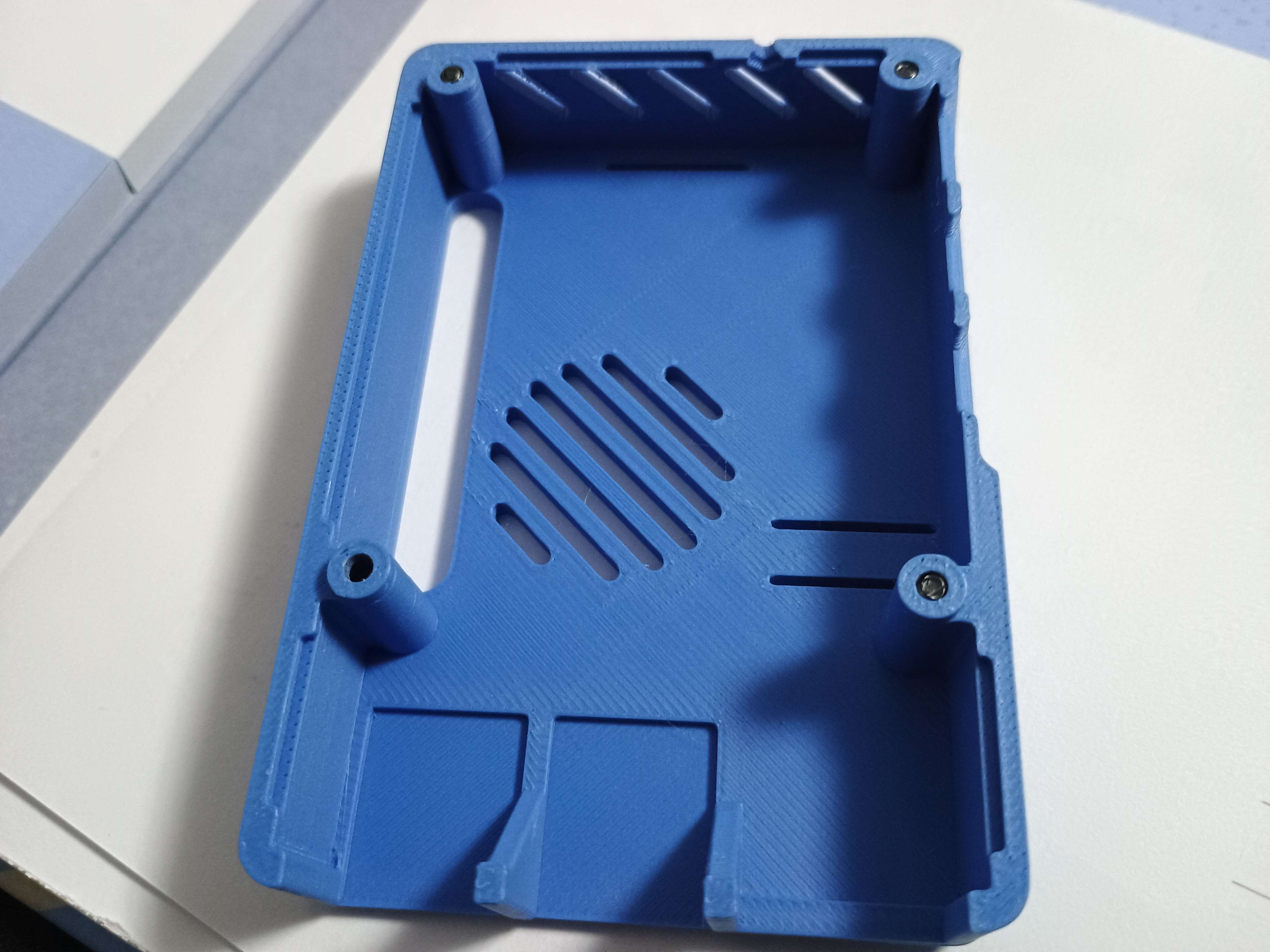 Raspberry Pi 5 case with screws and heat inserts by Drinco Brinco ...