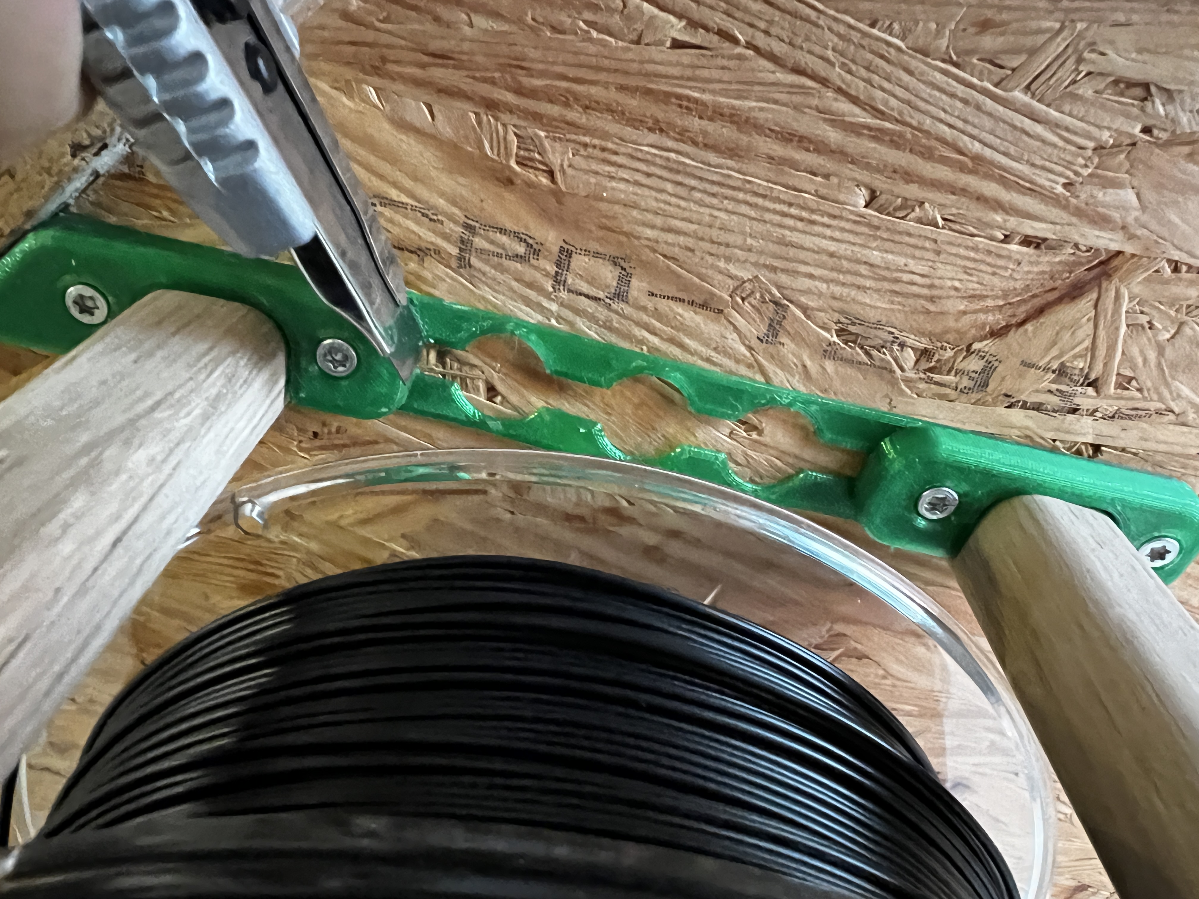Filament wall storage shelf holder (for 25mm support timbers) / .f3d ...