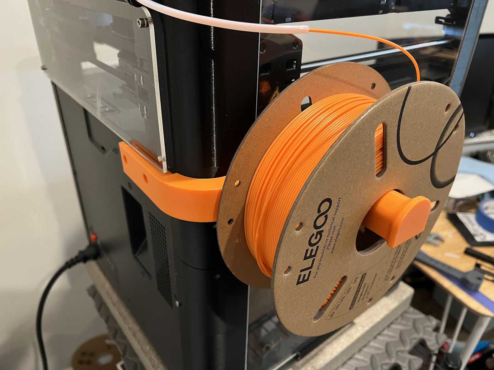 Bambu Lab Side Mount Spool Holder with 1 and 2kg spool variants por ...