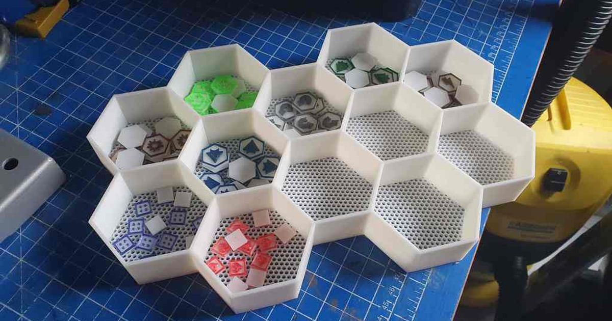Hexagon Box with 12 Compartments by MacNite | Download free STL model ...