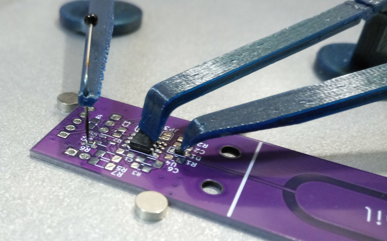 Magnetic Part Clamps for Soldering by MaxiMakes | Download free STL ...
