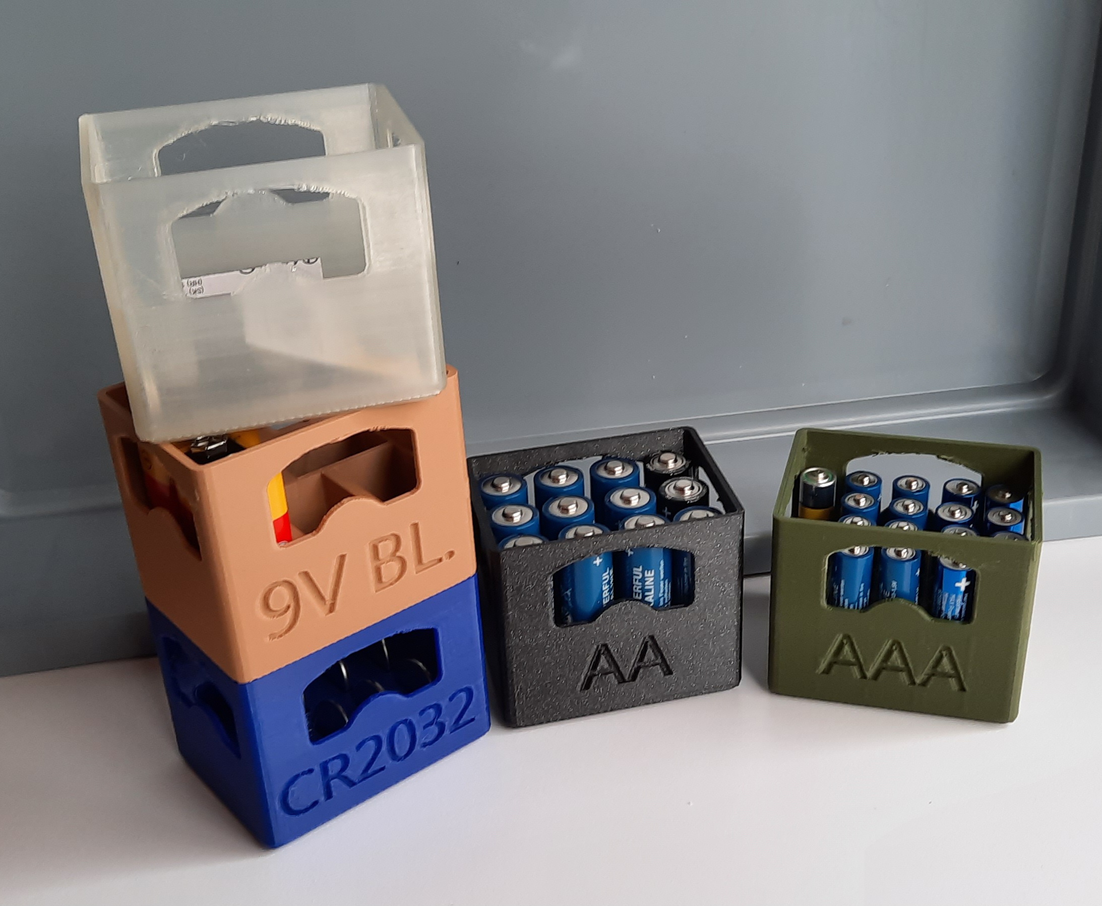 Stackable battery beer crate / box /AA/AAA/9V Block/CR2032 by Mart80 ...