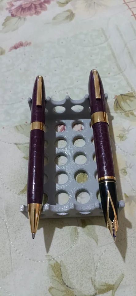 Pen Stand by Eduardo Lourenço Pinto Jr | Download free STL model ...