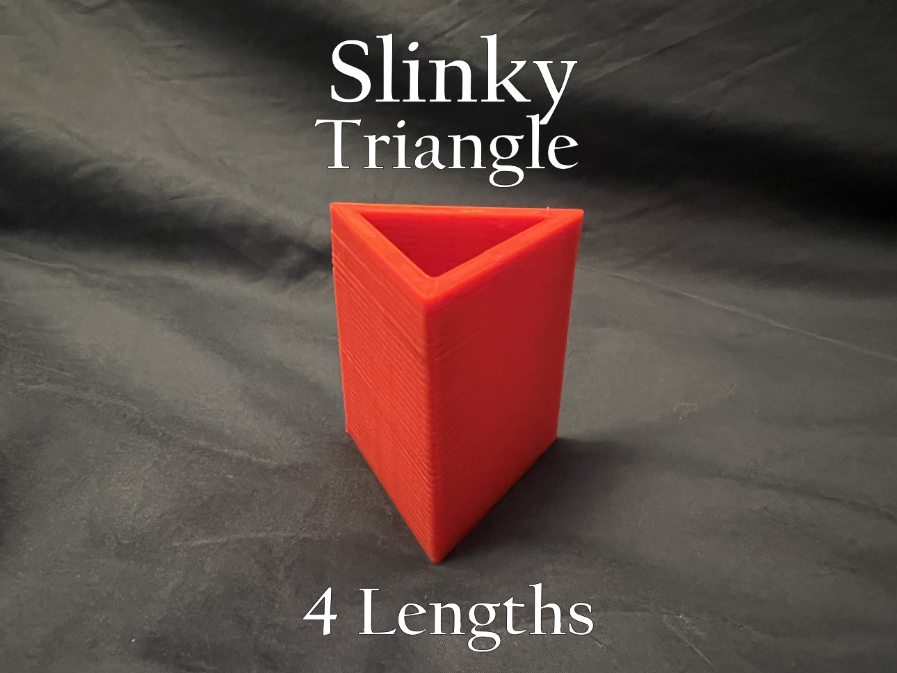 Triangle Slinky by jpbruce | Download free STL model | Printables.com