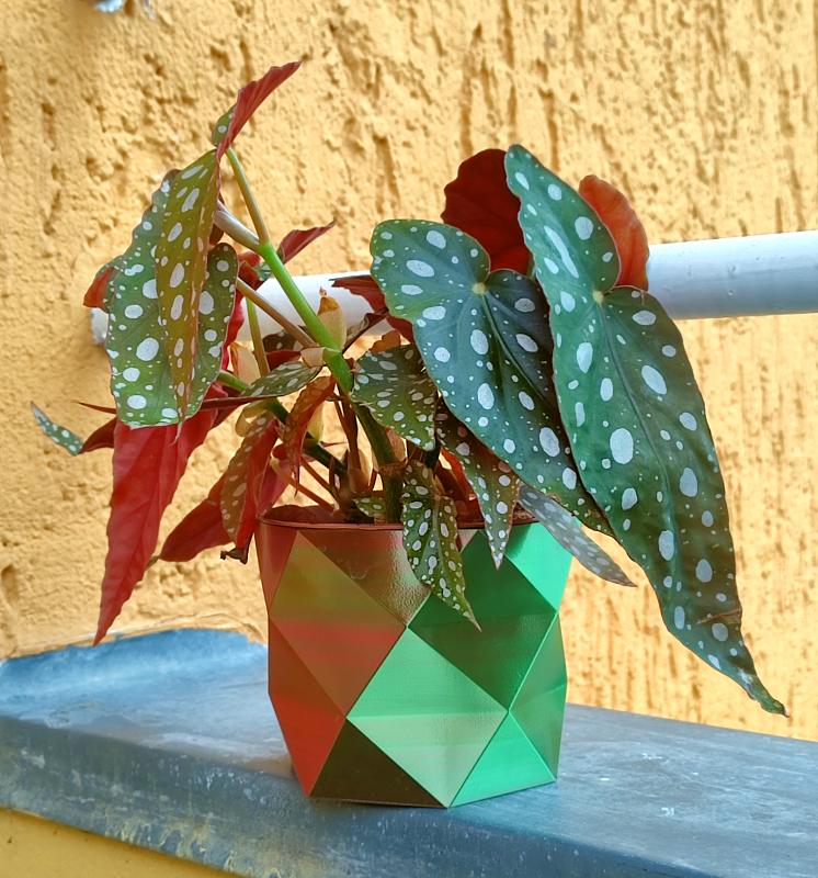 Simple Low Poly Pot by Jana | Download free STL model | Printables.com Simple Low Poly Pot by Jana | Download free STL model | Printables.com