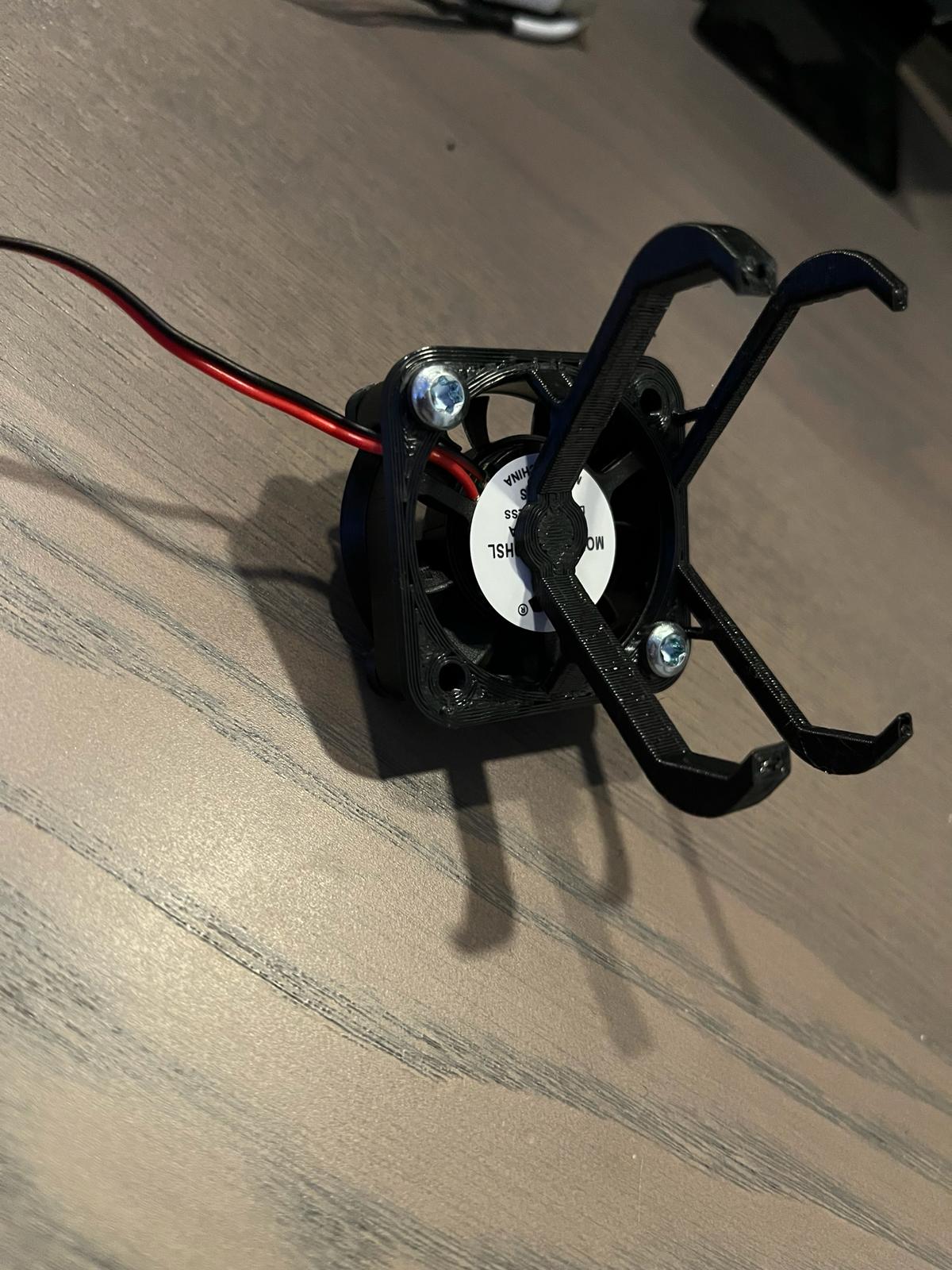 Clip'n'Cool: toolless 40mm Fan Mount / Holder for X Axis Stepper Motor ...