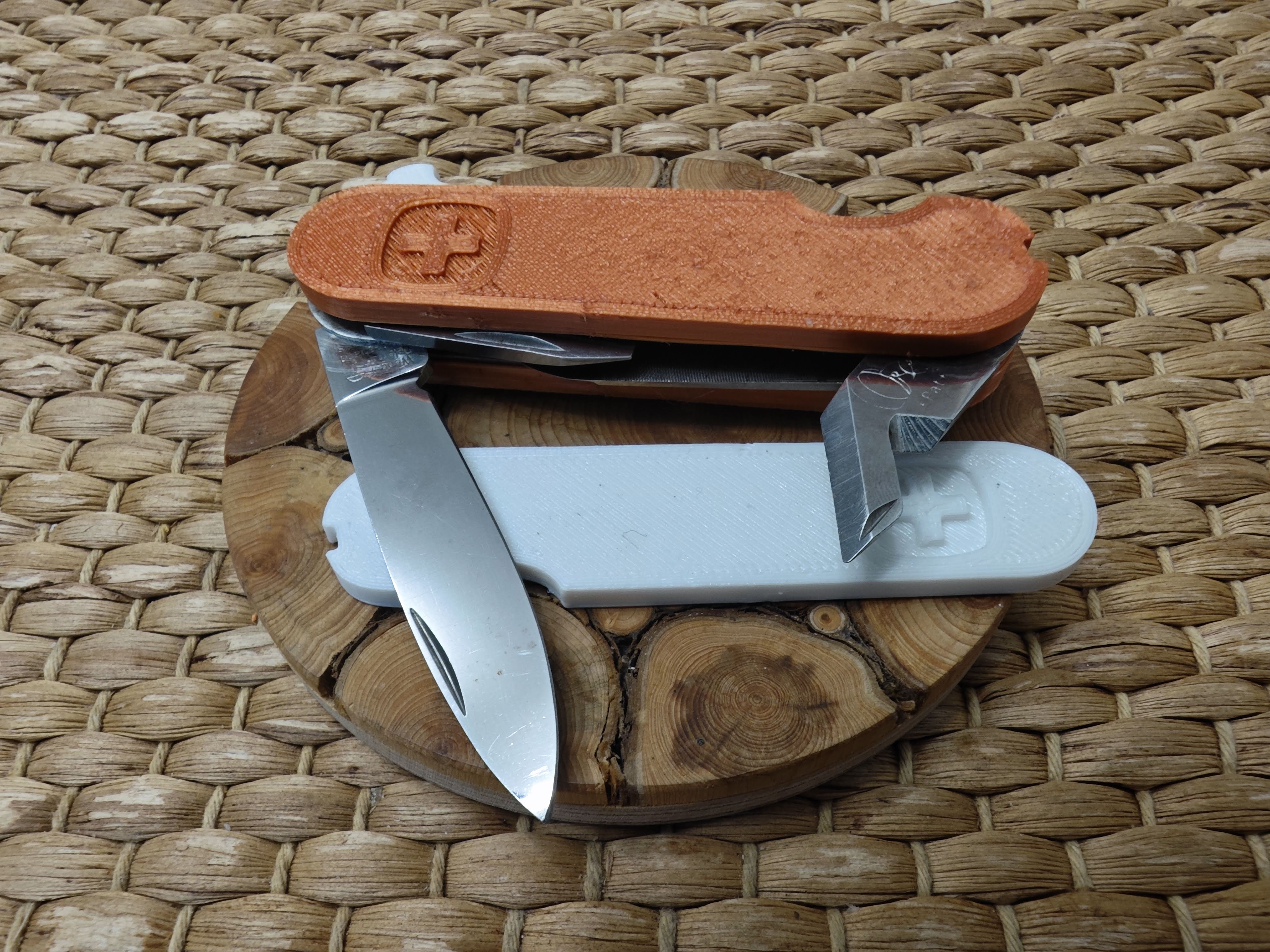 Old Wenger 85mm scales V2 by dnshlk | Download free STL model ...
