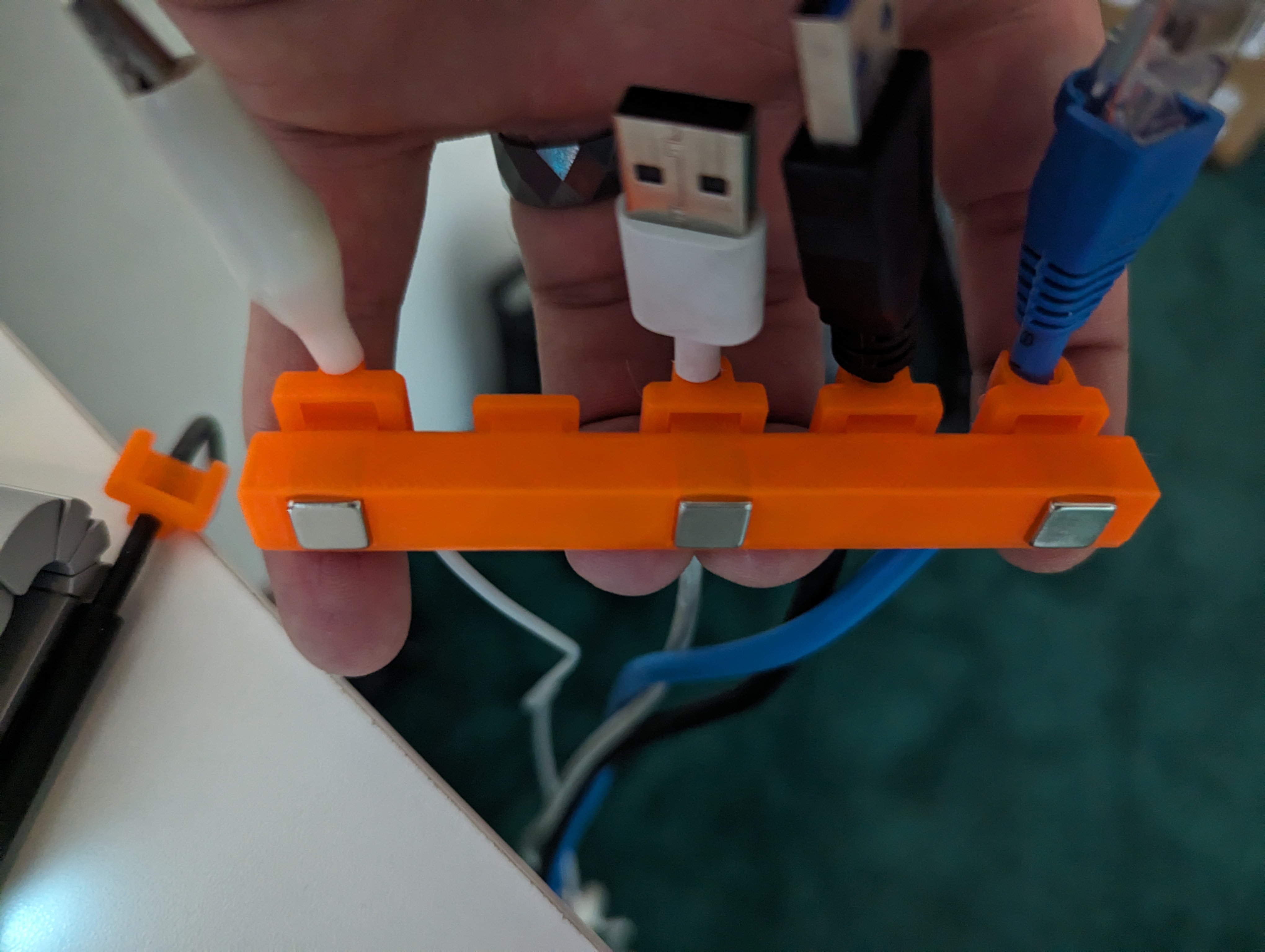 Modular Cable Holder by Kickin' Prints | Download free STL model ...