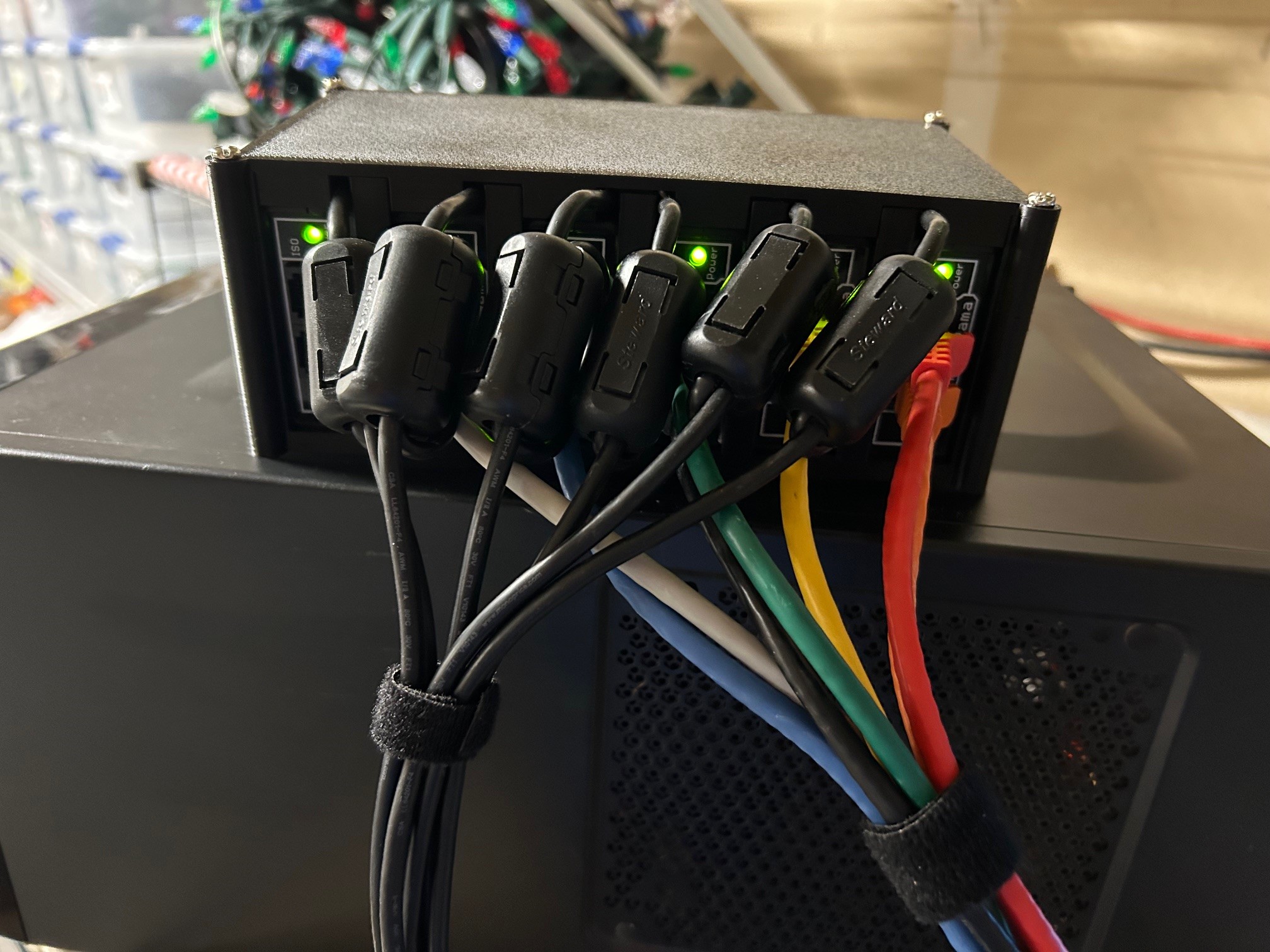 Light-O-Rama USB-485 6-Pack Holder by scodavis | Download free STL ...