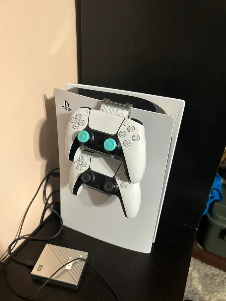 Dual Controller holder PS5 by Chaotic Creations Designs | Download free ...