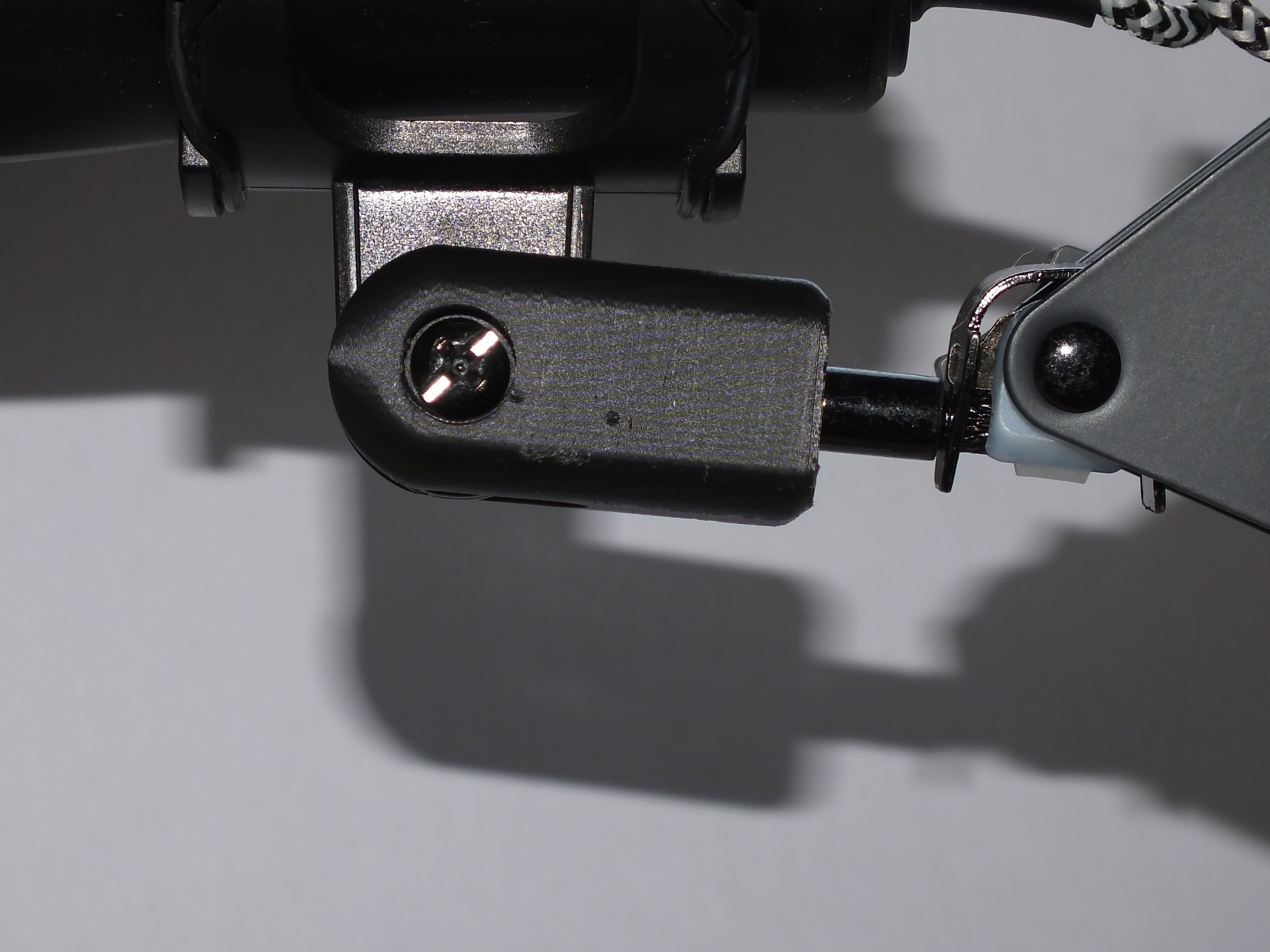 GXT 232 MANTIS microphones mount adapter to IKEA LÅNESPELARE microphone ...