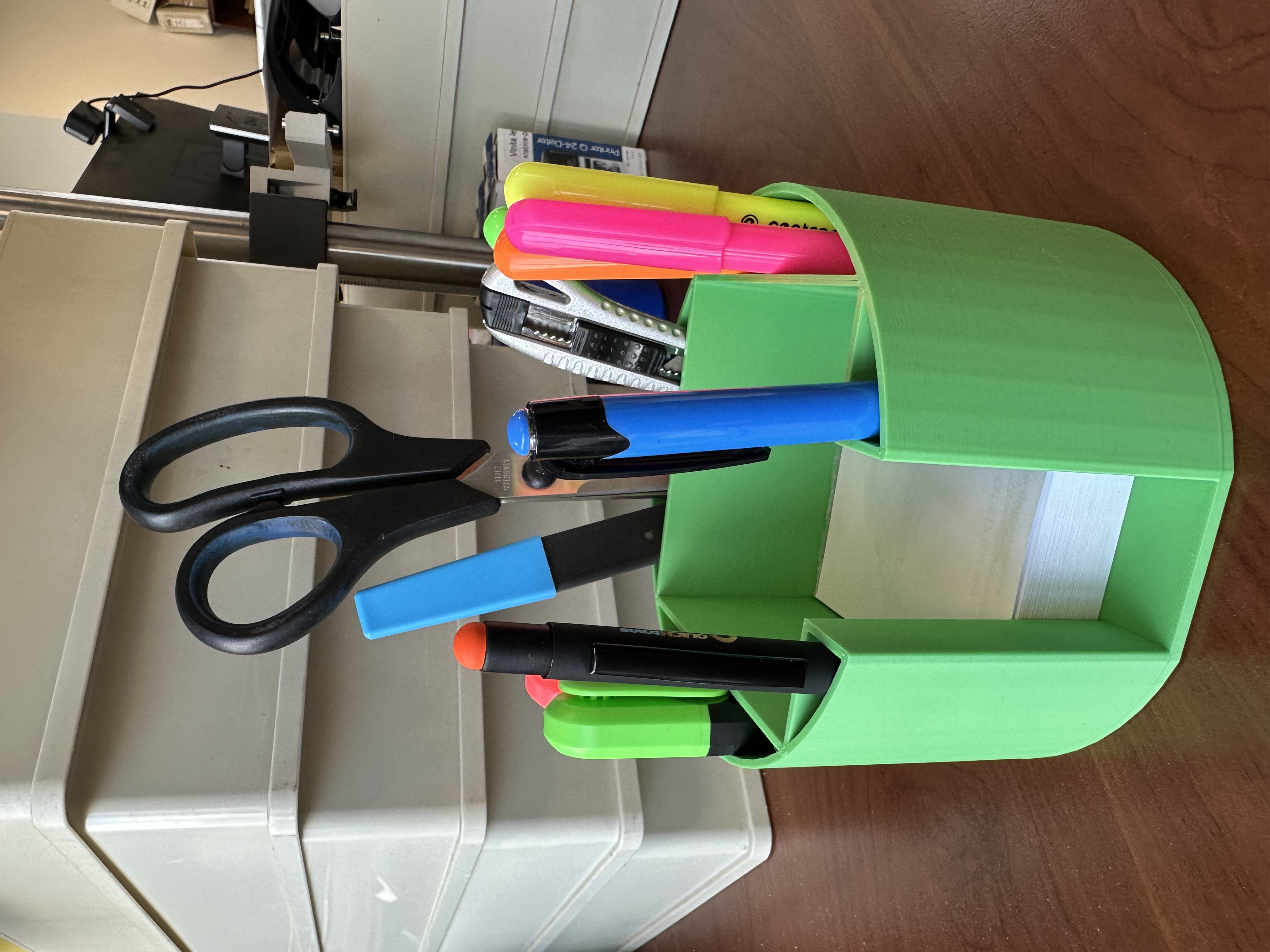 Box for paper notes with pen holder by cochrac | Download free STL ...