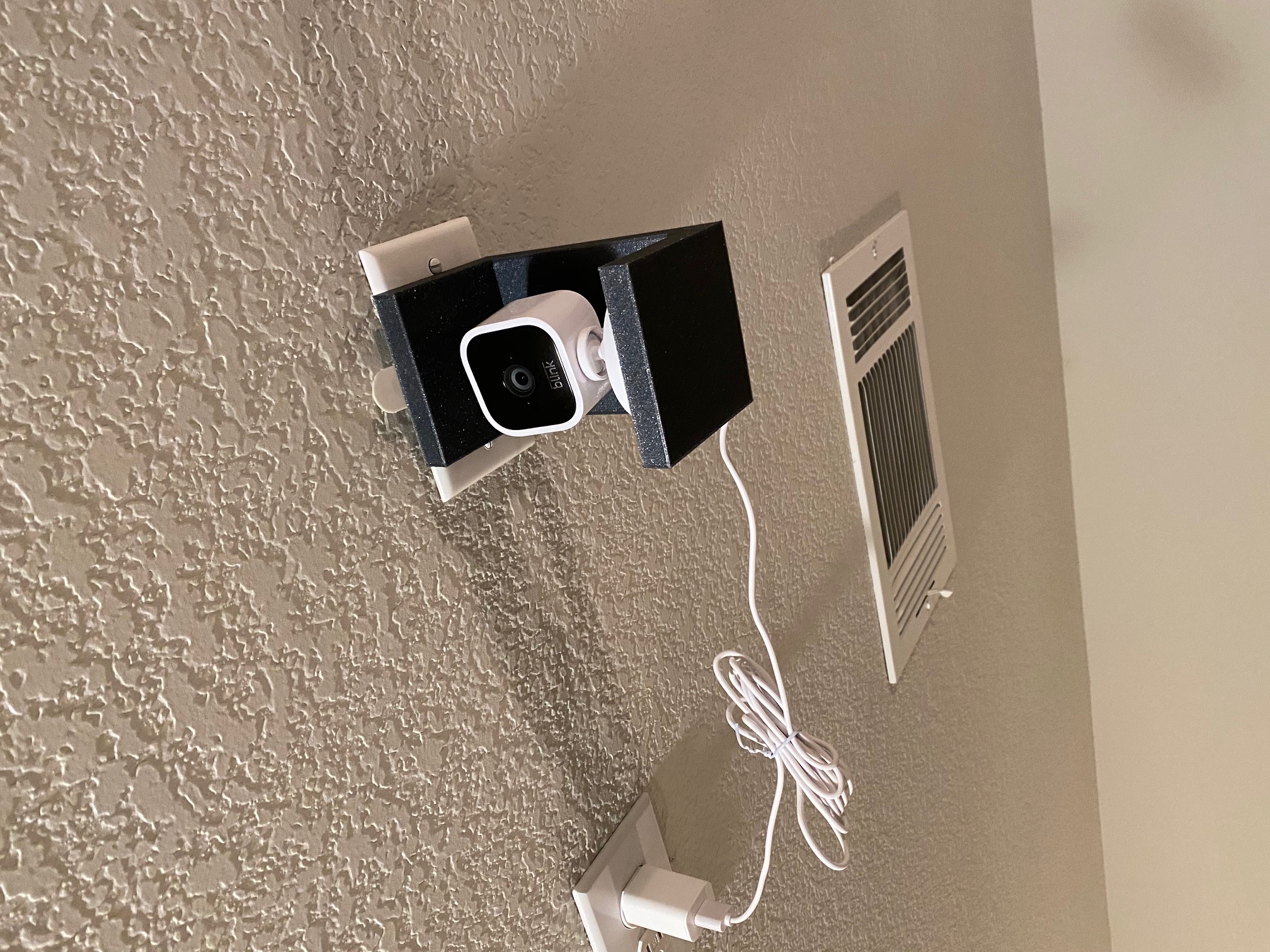 Blink Mini Ceiling Mount by Walletclan3D | Download free STL model ...