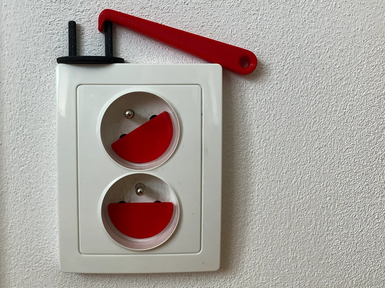 Child plug socket cover | Dětská záslepka do zásuvky by Ivan Urbánek ...