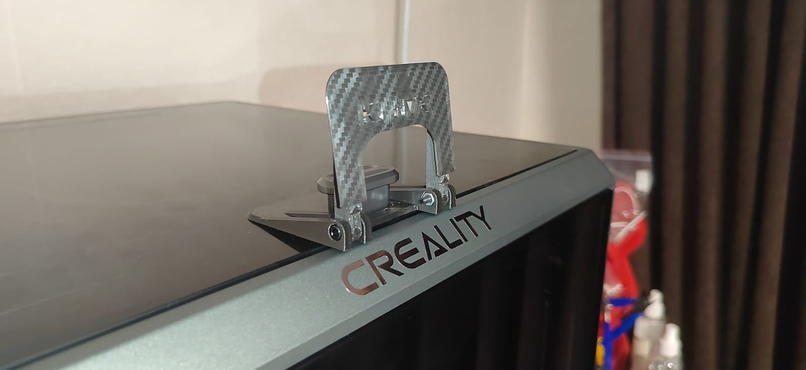 Lid Holder for Creality K1 Max od autora Николай Семашко | Stáhněte si ...