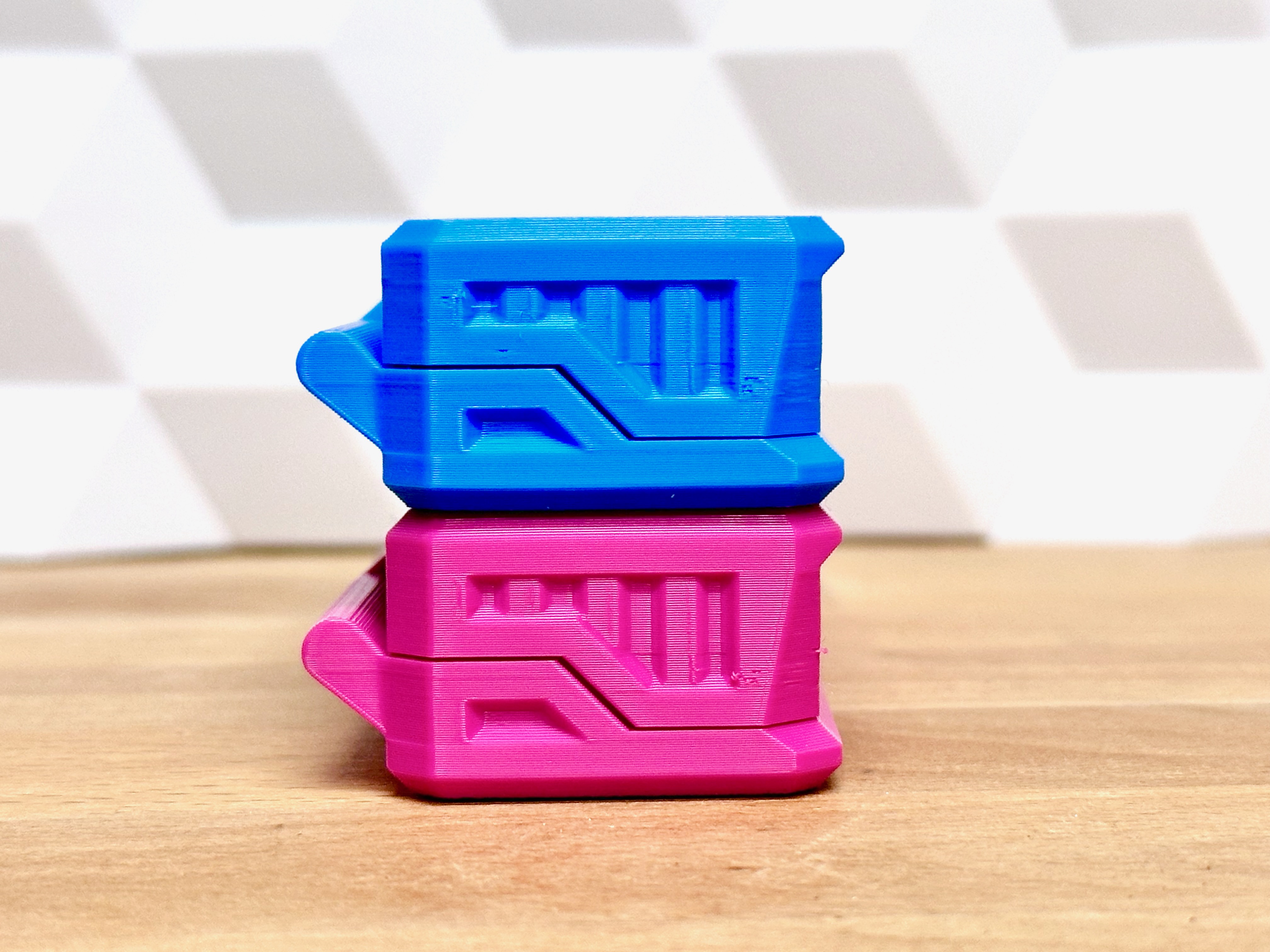 Weekly Pill Organizer (print-in-place box with snap-to-fit lid) by ...