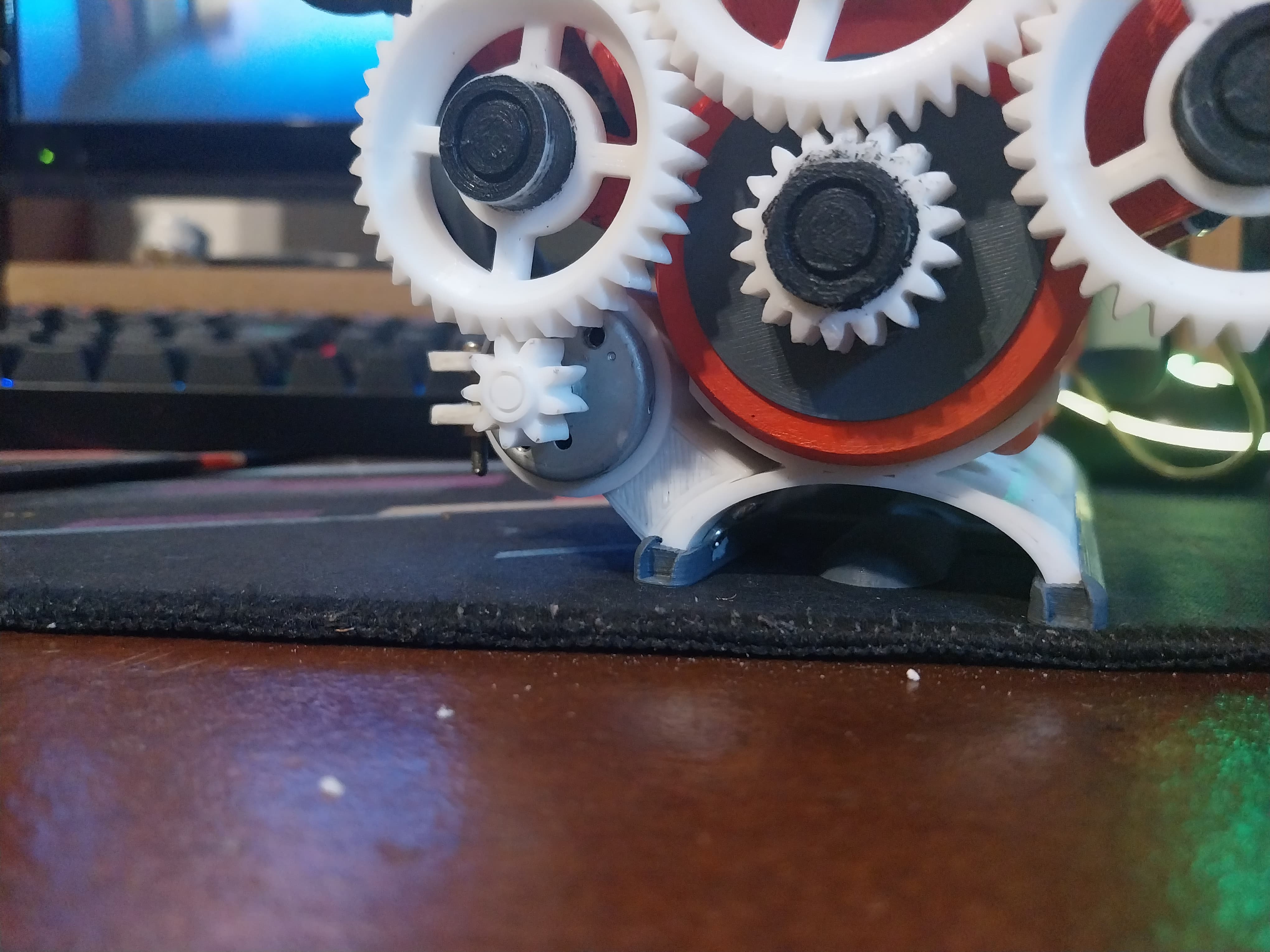 MOTOR SUPPORT WITH GEAR by santiagoMon | Download free STL model ...