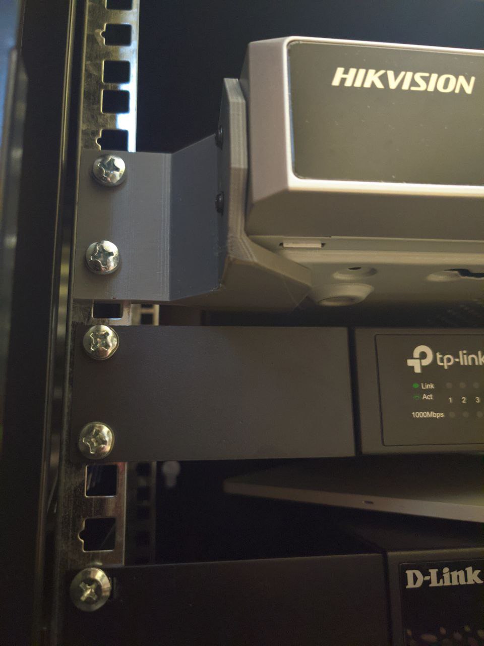 Rack mount for Hikvision 7600 Series NVR with step file by EvillNooB ...