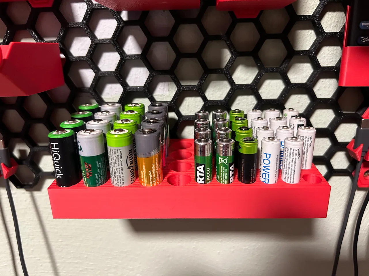 HSW Battery Holder by Frank Zimmers | Download free STL model ...