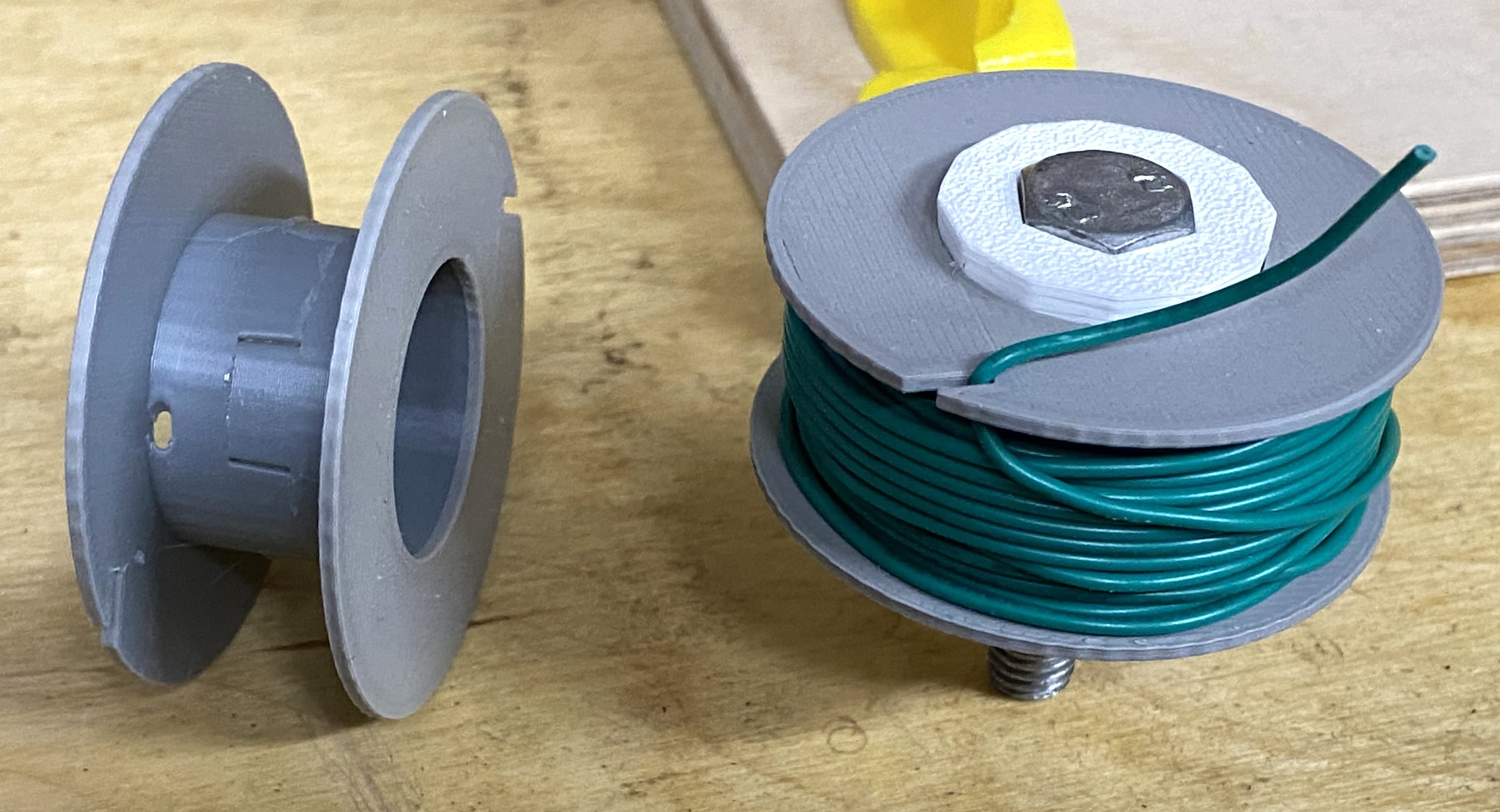 Cable Rolls and Dispenser (e.g. 26 AWG) by Tritschi | Download free STL ...