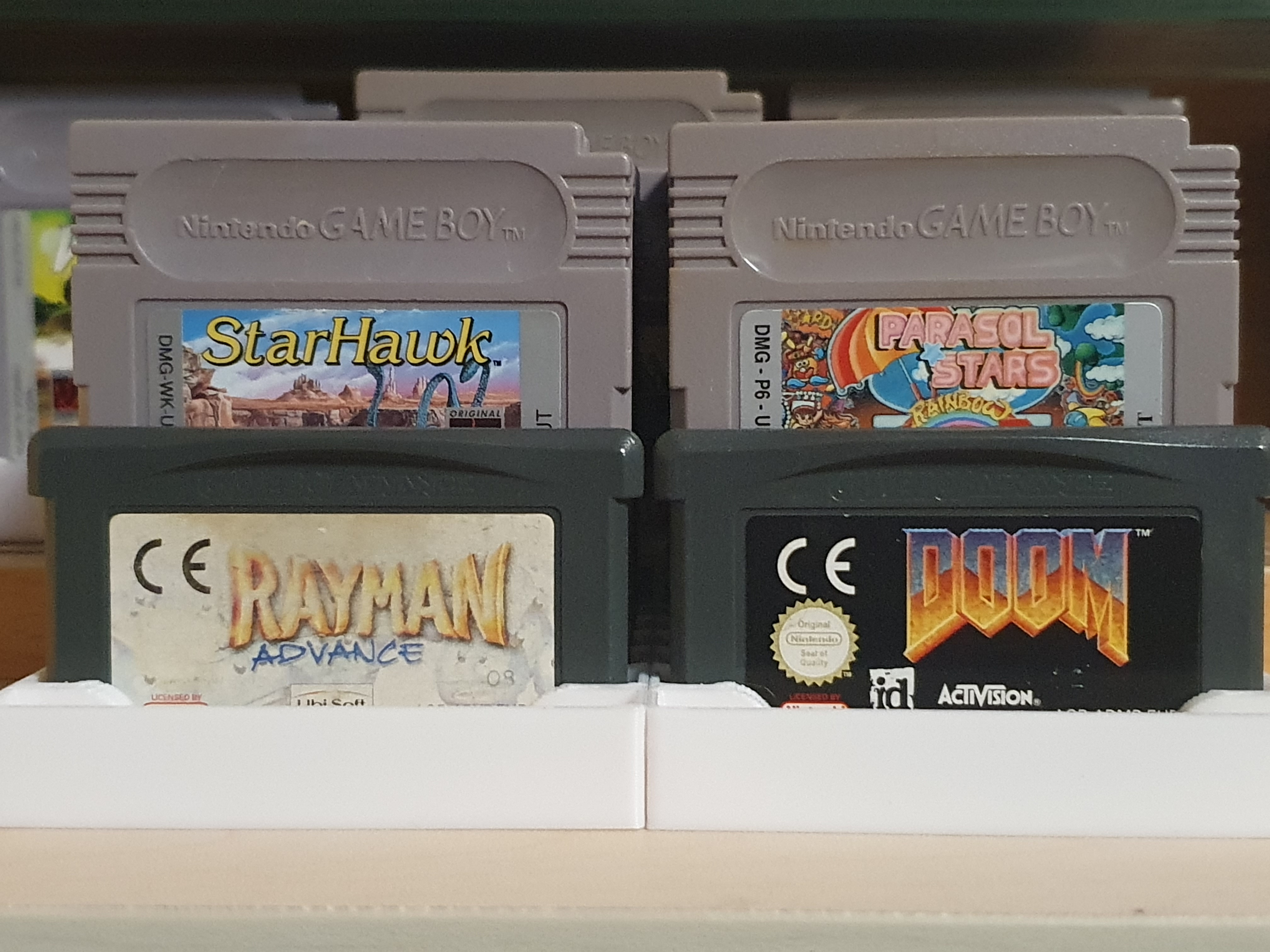 Game Boy cartridge holder (customizable / parametric) by Cube Brique ...