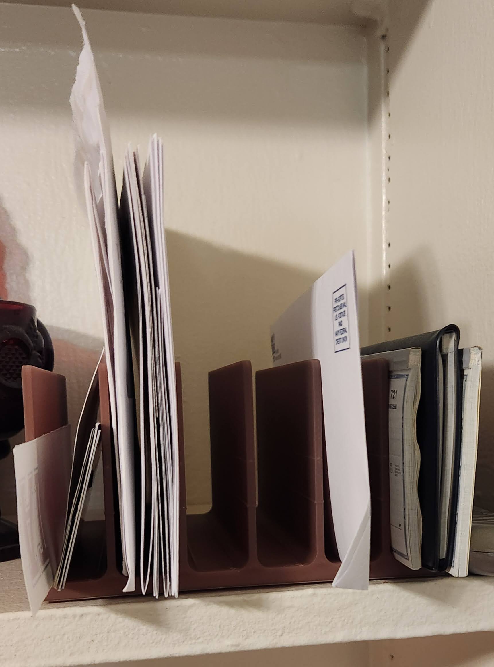 Six Section Mail Holder by HastyPrint | Download free STL model ...