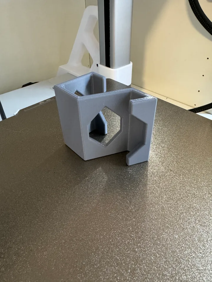 iPhone holder by Bennji | Download free STL model | Printables.com