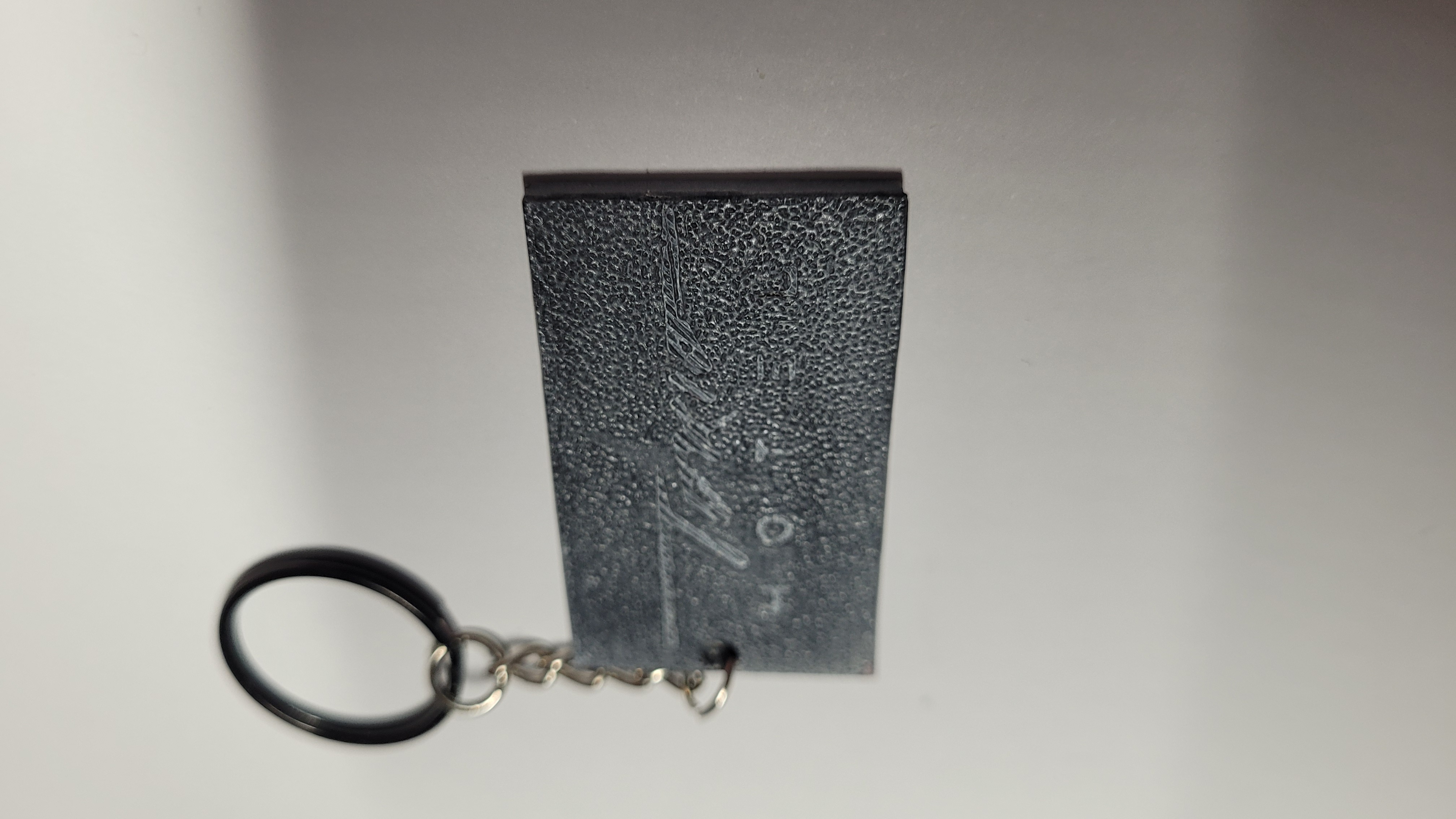 Tokio Hotel Keychain by Gonçalo Cardoso | Download free STL model ...