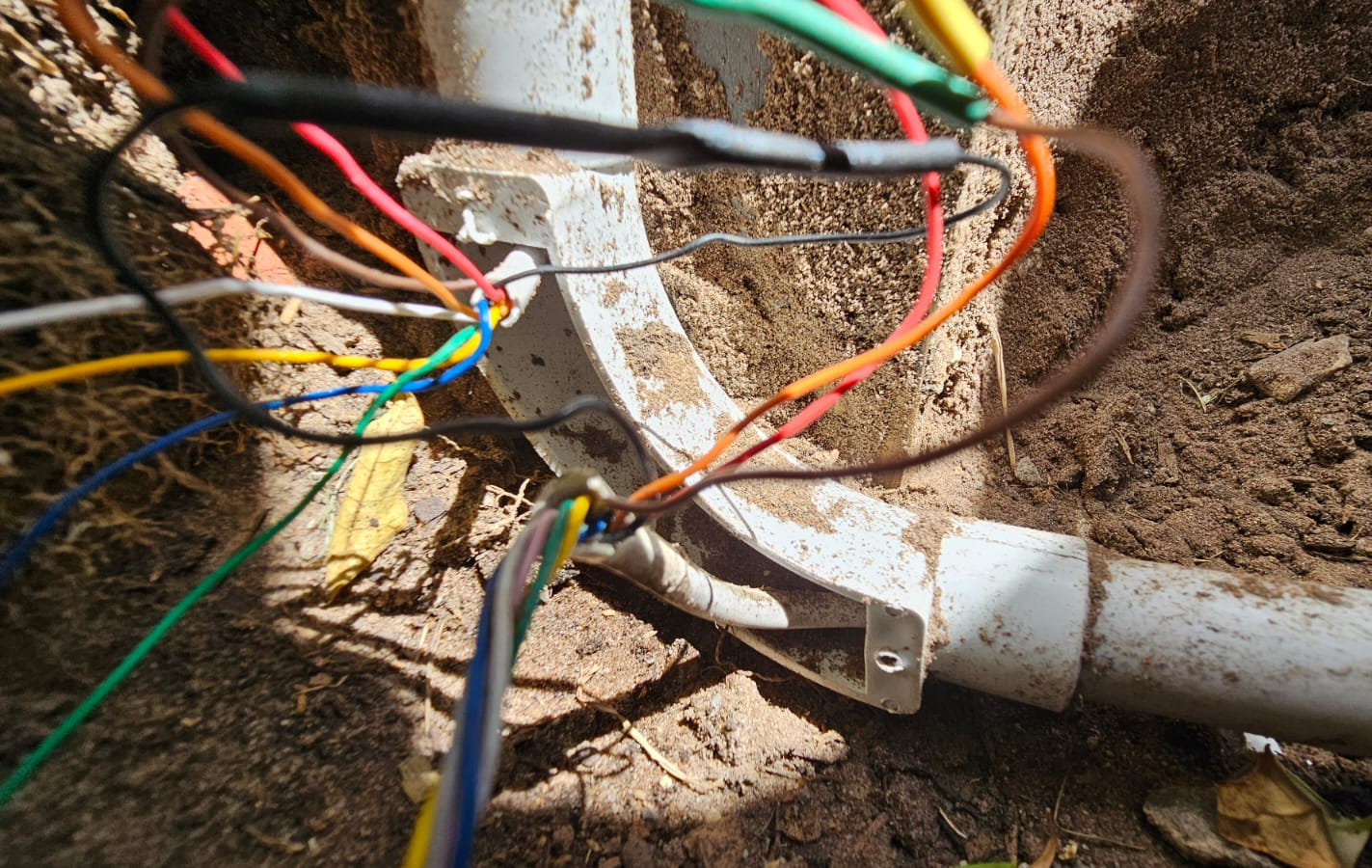 Curved cable waterproofing joining cover by NelisW | Download free STL ...